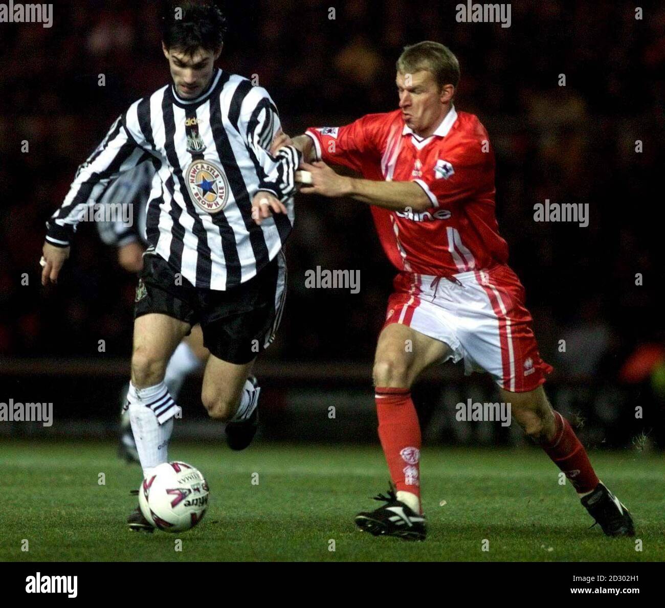 Newcastle United's Keith Gillespie and Middlesbrough's Robbie Mustoe ...