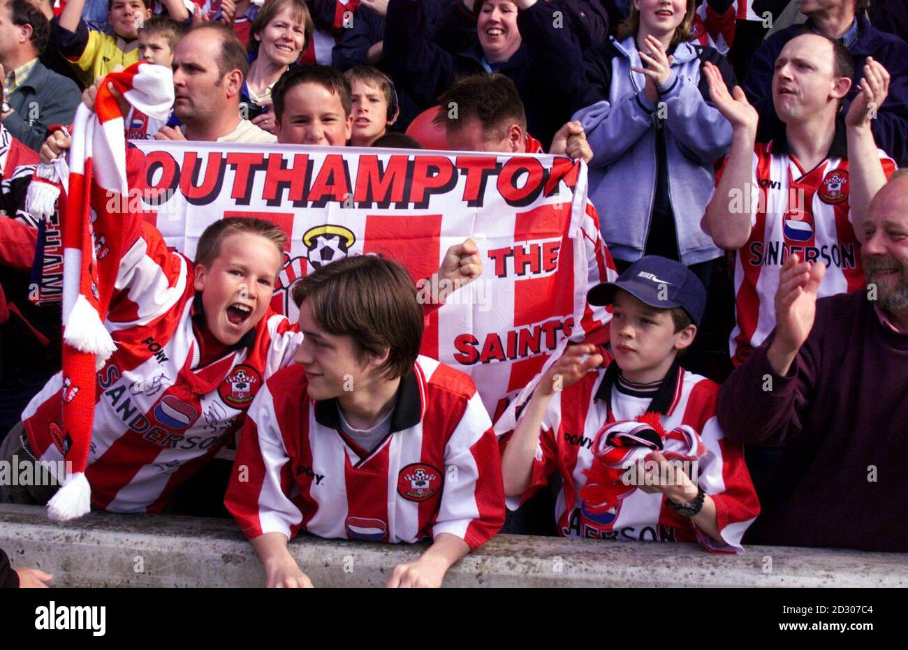 Southampton fans celebrate as they escape relegation, after their 2-0 ...