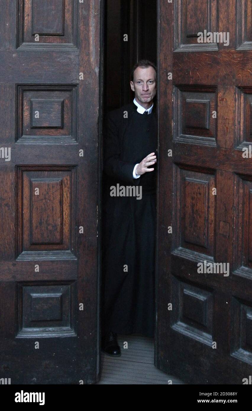 The verger to the dean of st pauls cathedral hi-res stock photography ...