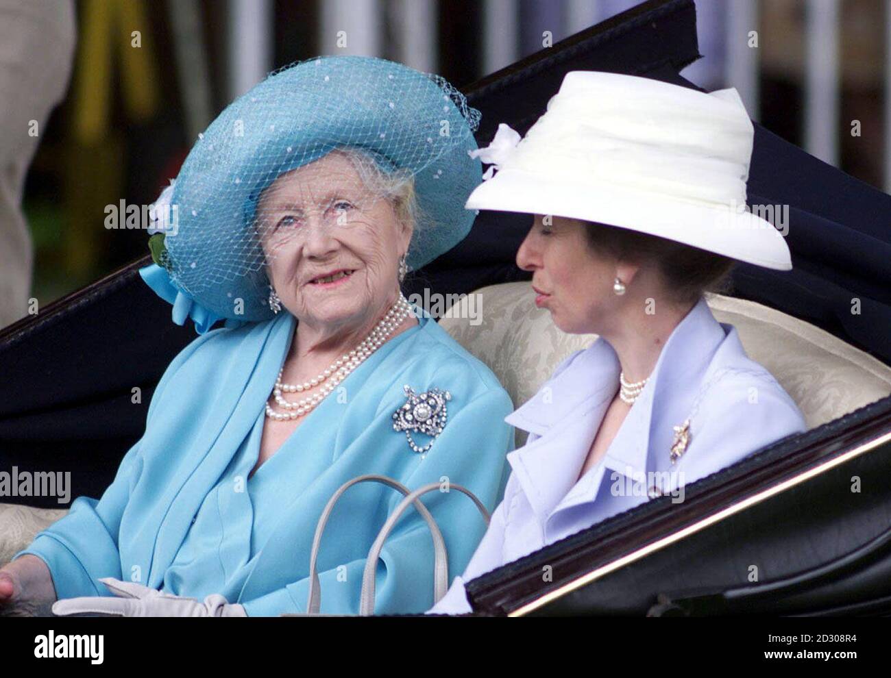 The Queen Mother and Princess Royal arrive in the winners enclosure at ...