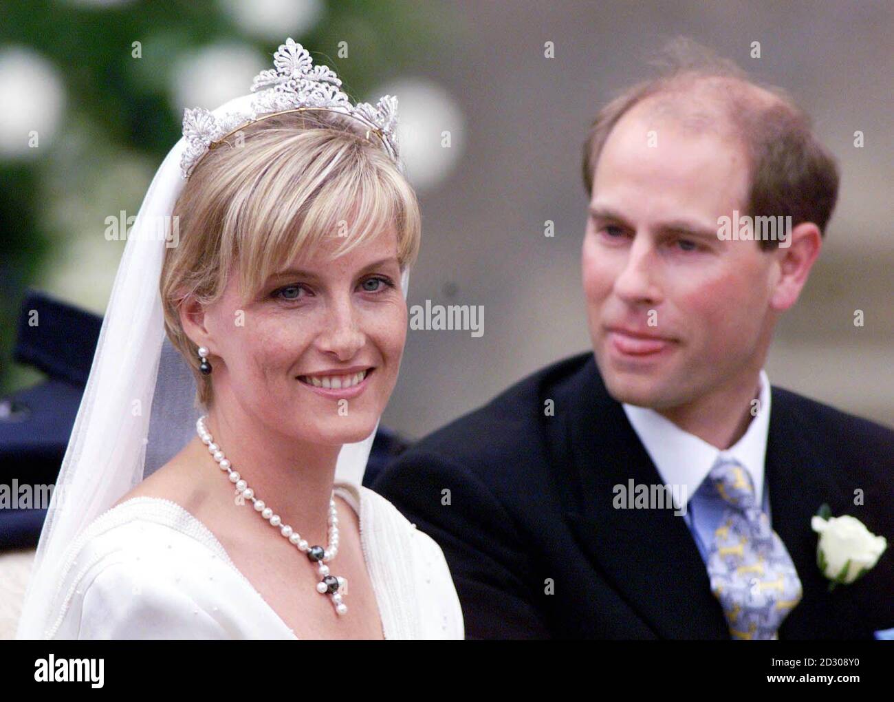 Sophie rhys jones 1993 hi-res stock photography and images - Alamy