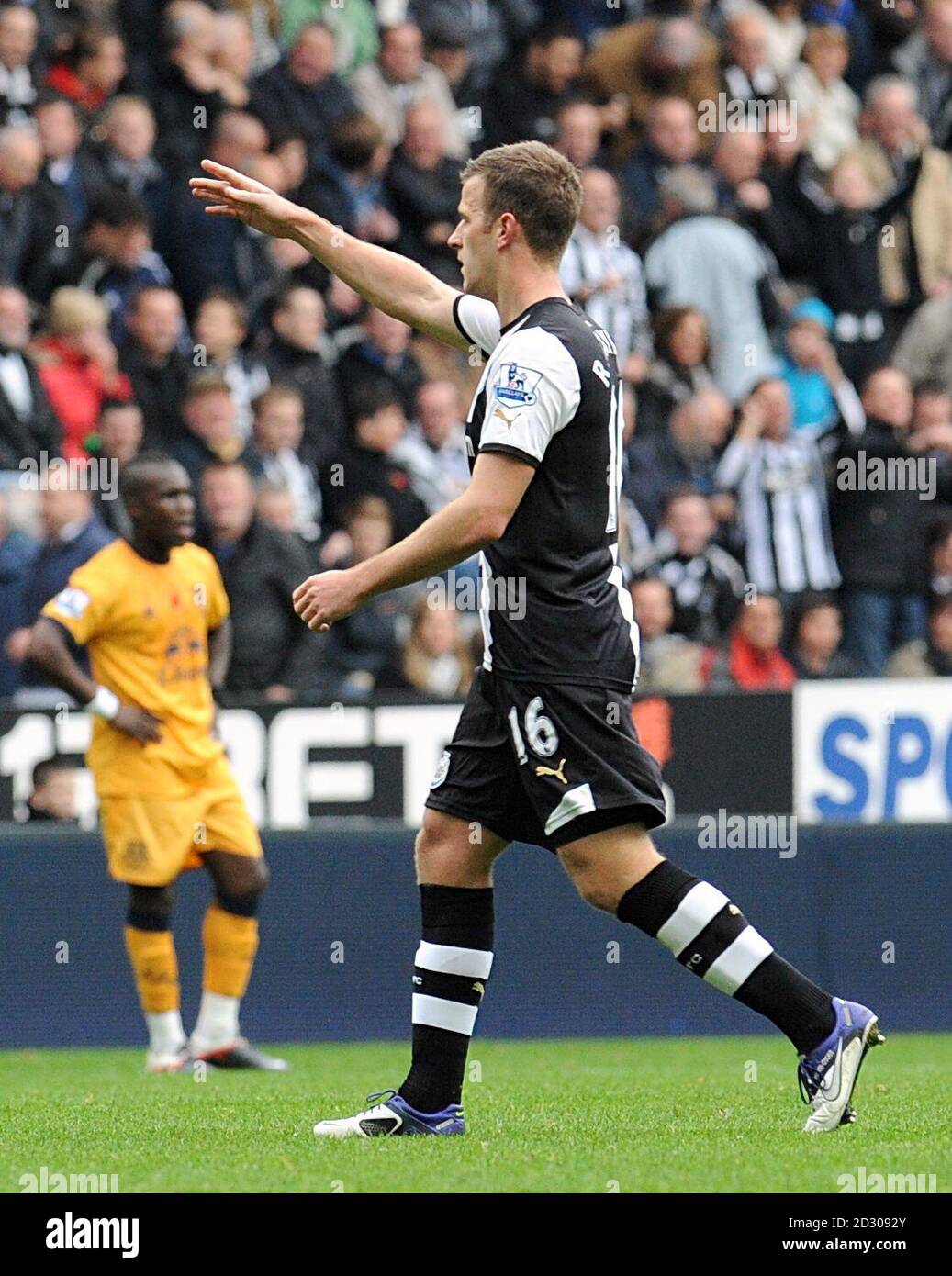 Newcastle uniteds ryan taylor celebrates hi-res stock photography and ...