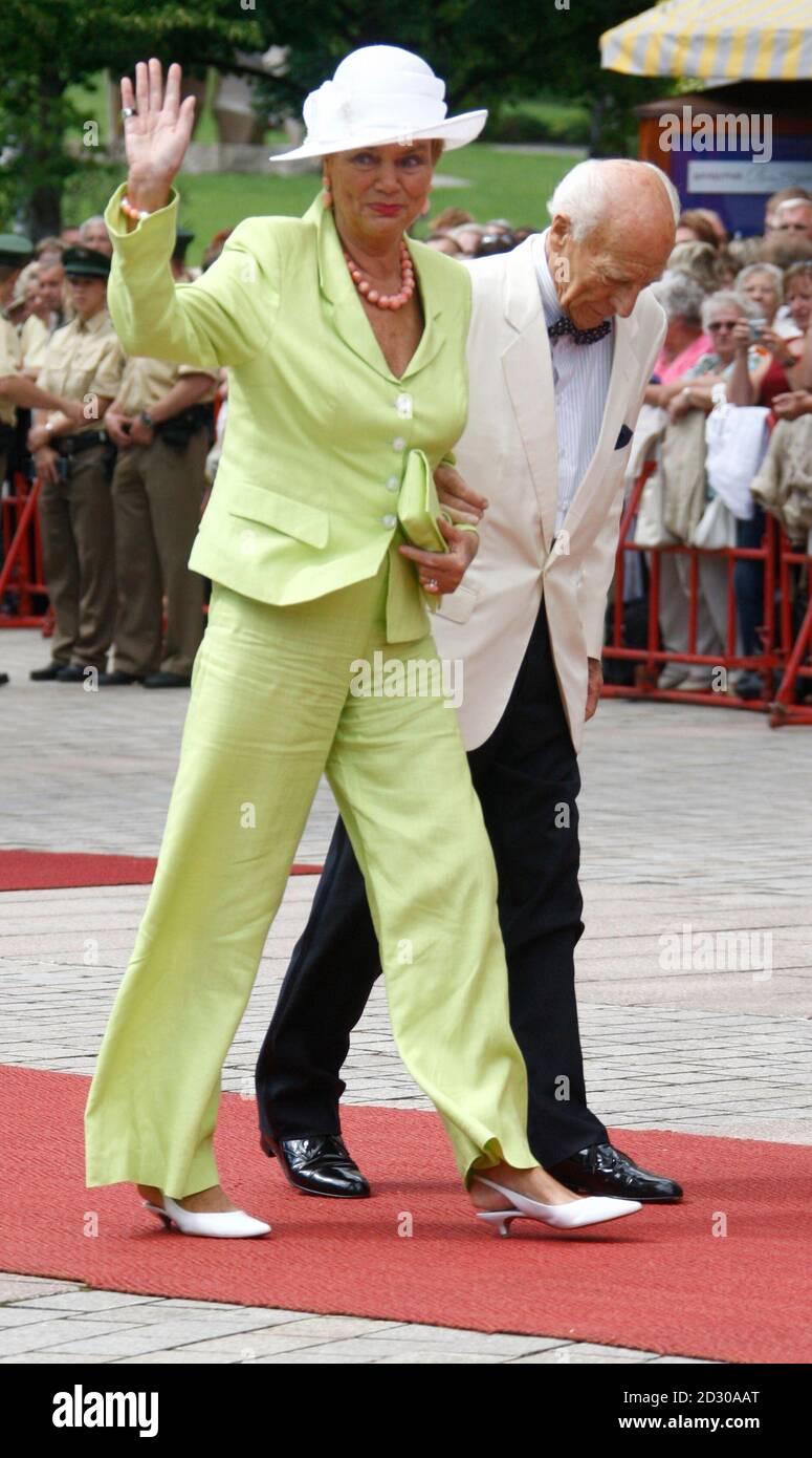 Barbara scheel hi-res stock photography and images - Alamy