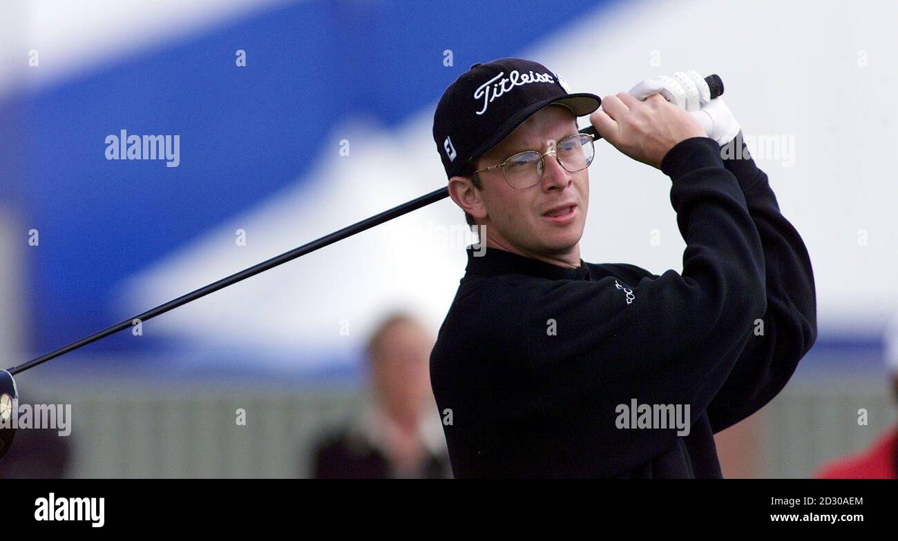 Britains martyn thompson on the 1st tee hi-res stock photography and ...