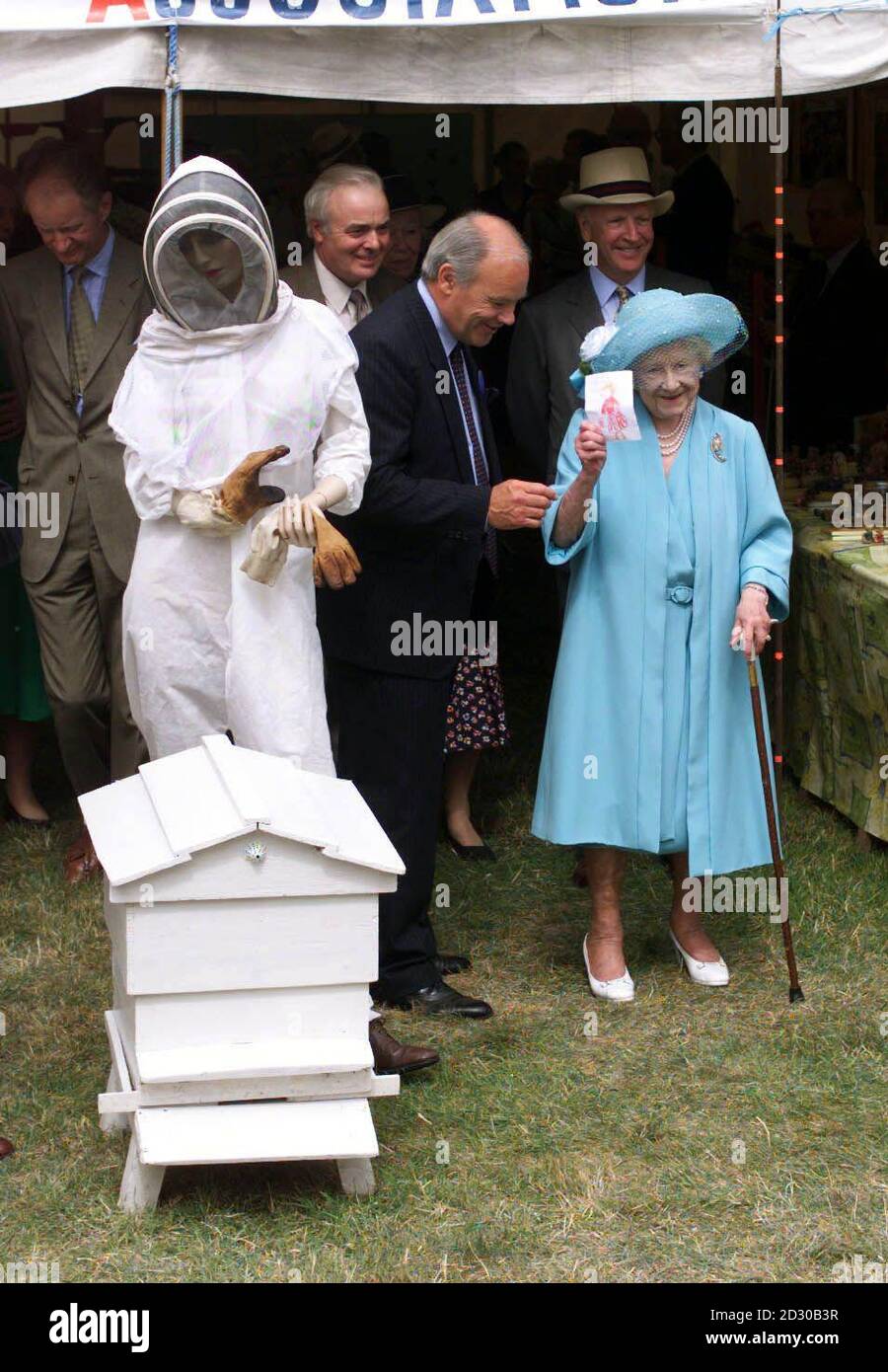 The queen mother during visit to the sandringham flower show hi-res ...