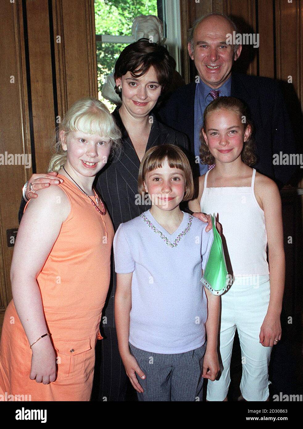 With his wife sarah and children hi-res stock photography and images ...