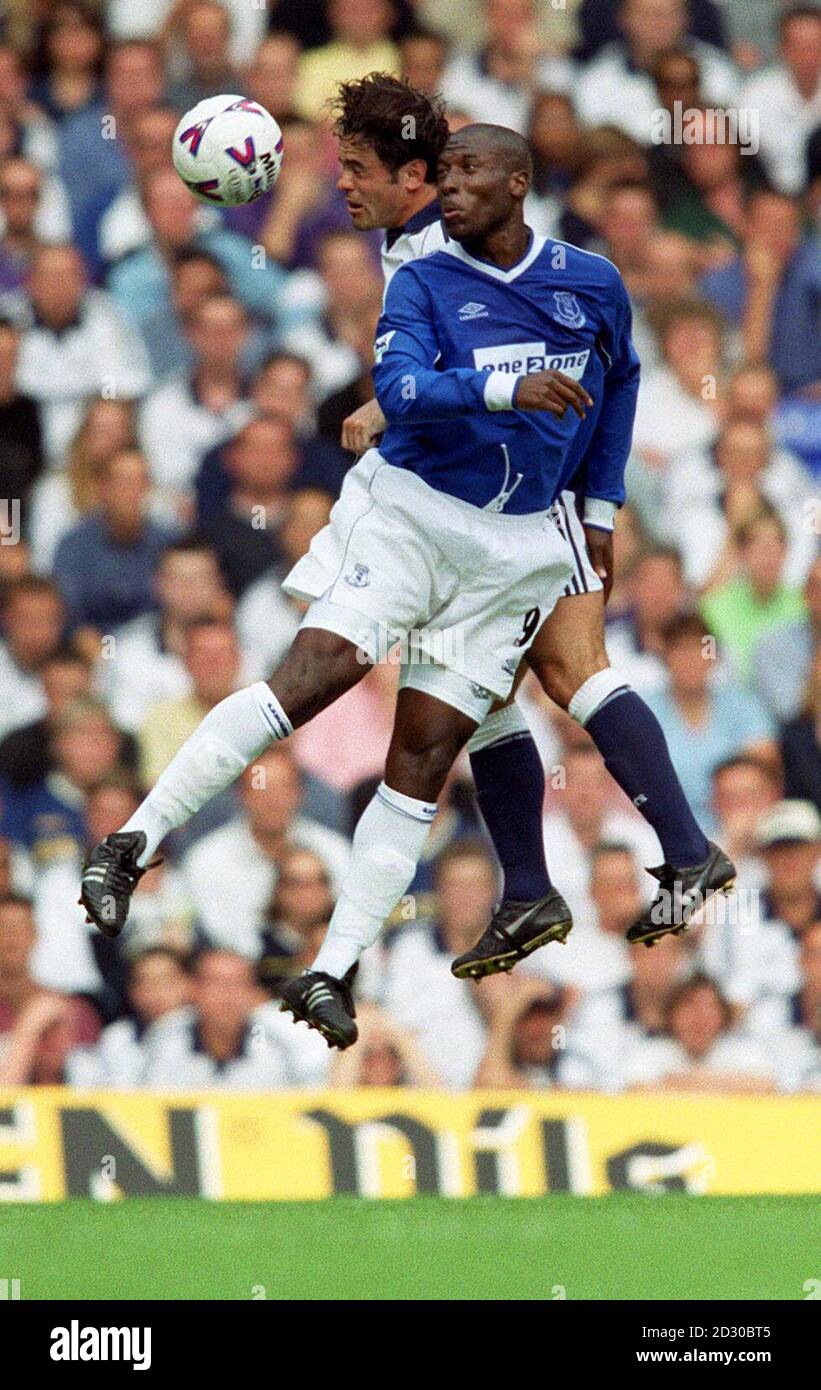 Tottenham hotspurs steve carr hi-res stock photography and images - Alamy