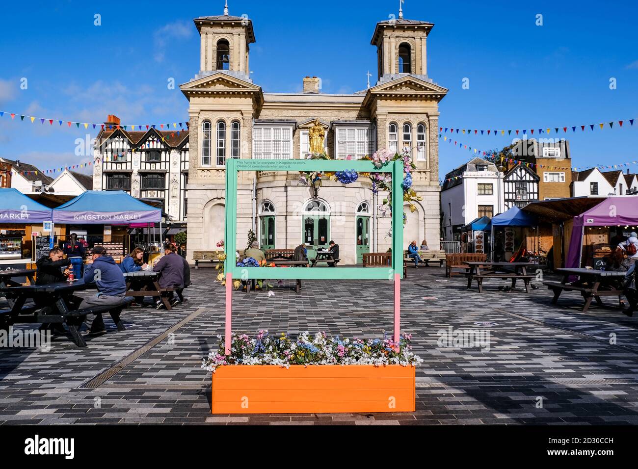 Open seating hi-res stock photography and images - Alamy