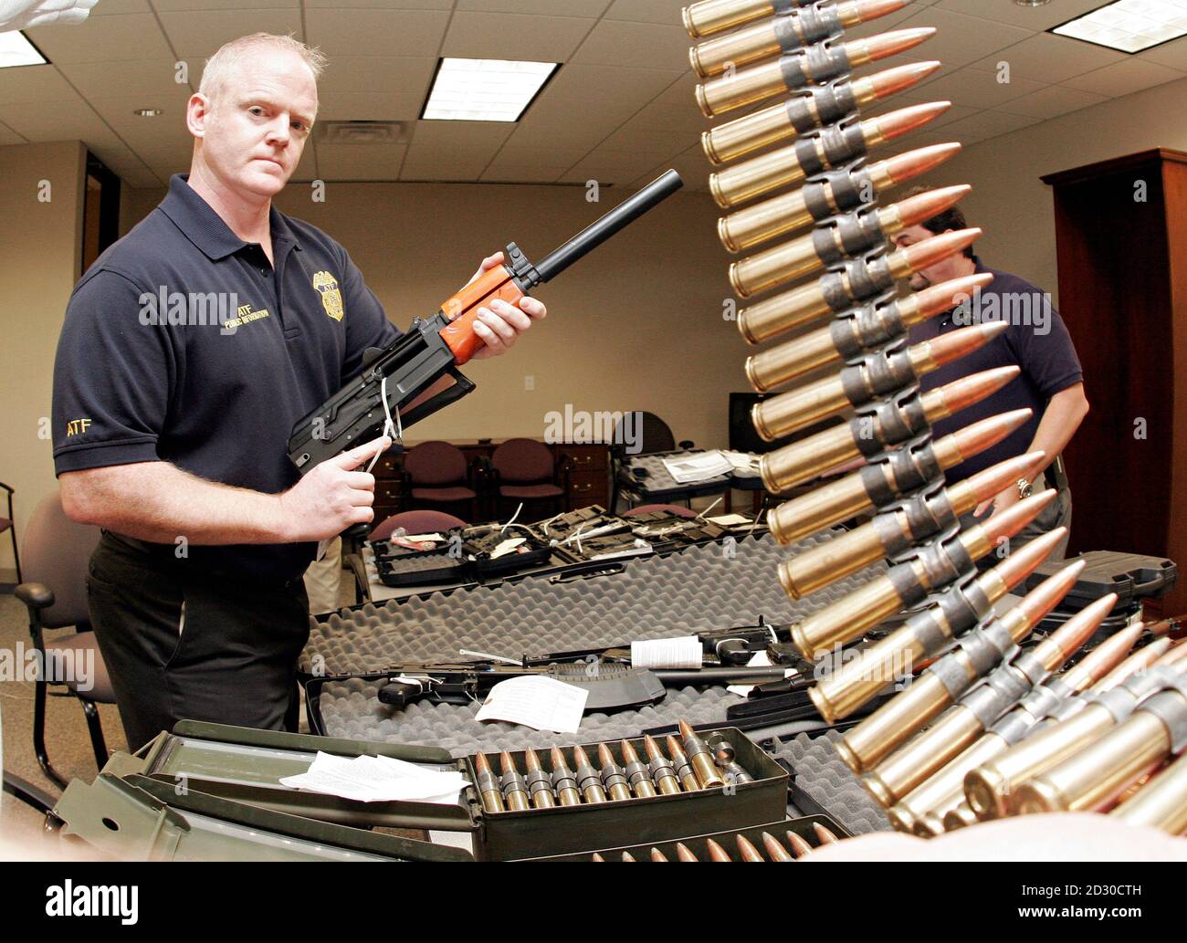 Ak 47 shipment hi-res stock photography and images - Alamy