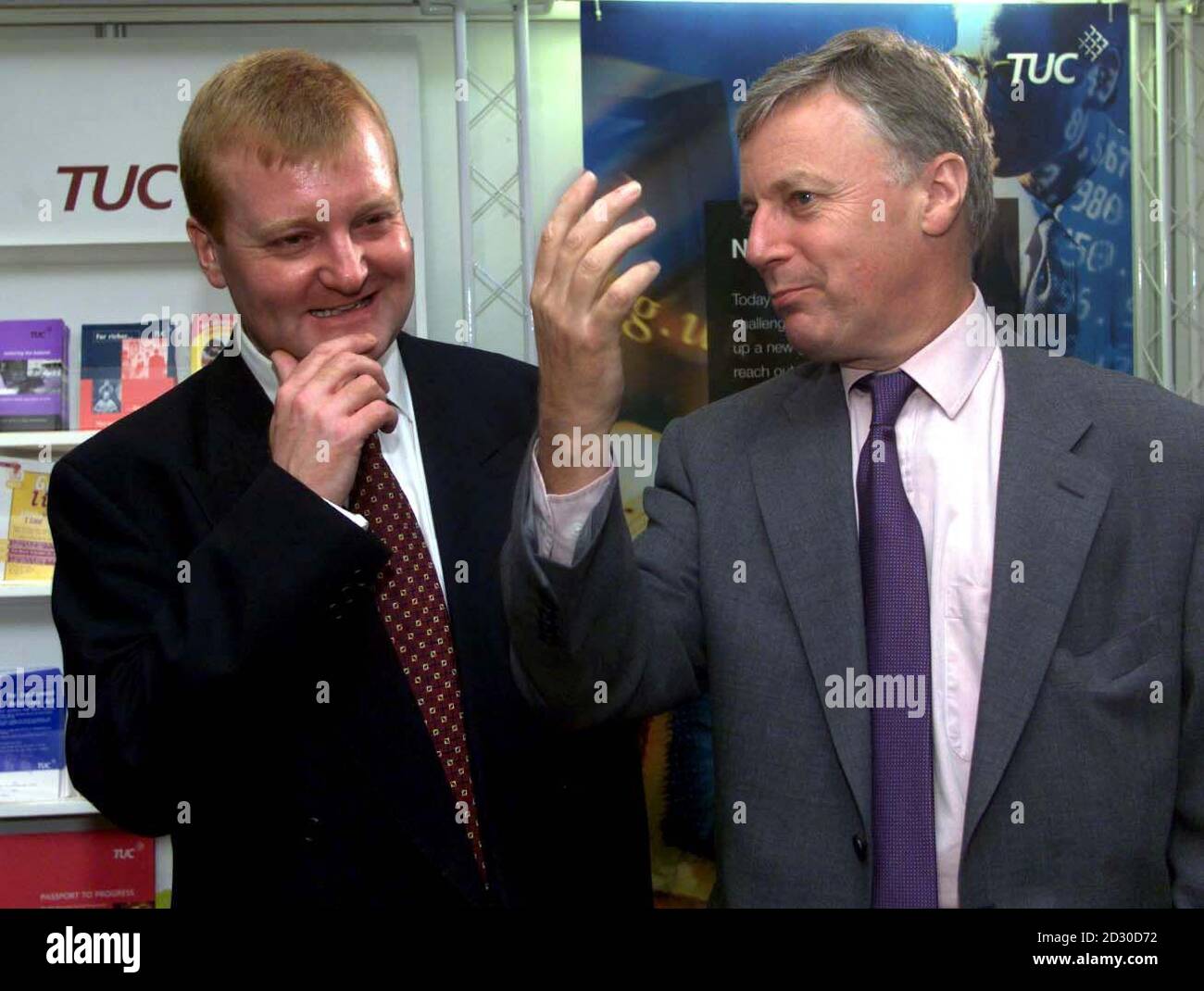 Leader of the Liberal Democratic Party Charles Kennedy (L) meets TUC ...