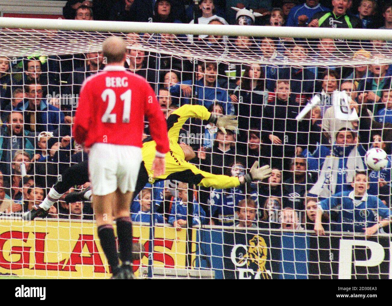 Manchester uniteds massimo taibi hi-res stock photography and images ...