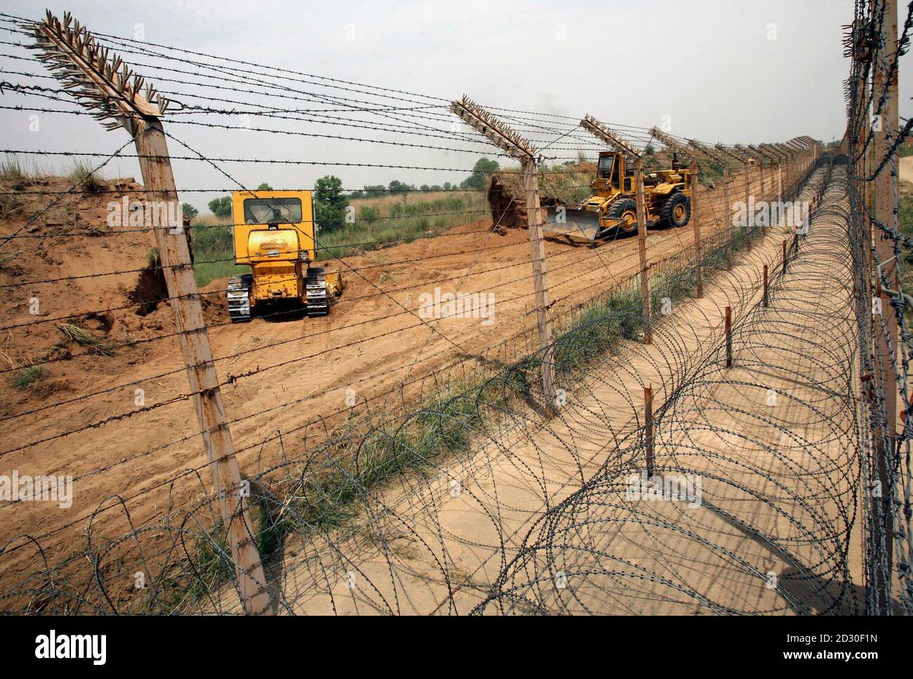 India pakistan border samba hi-res stock photography and images - Alamy