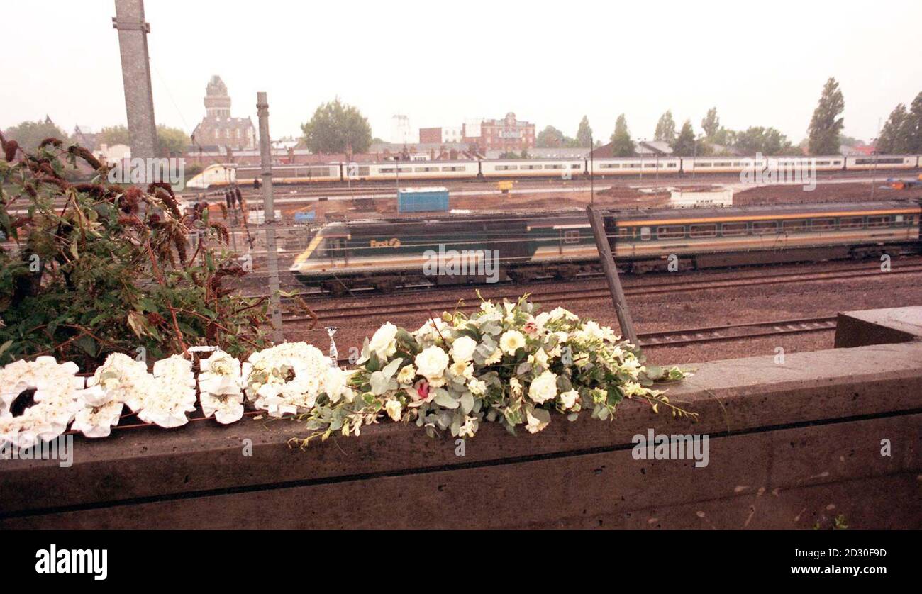 Ladbroke grove train crash in hi-res stock photography and images - Alamy