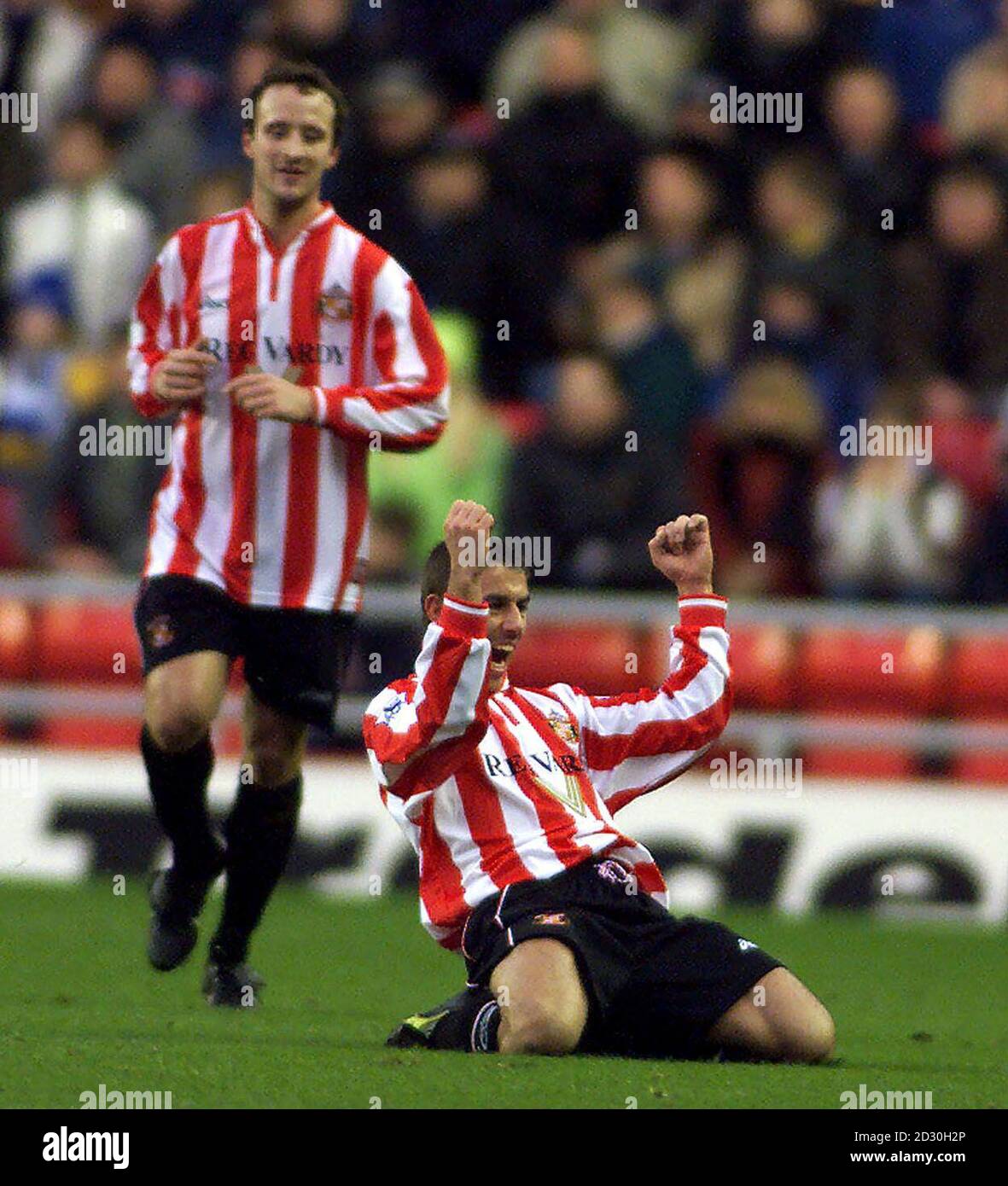 Sunderlands kevin philips celebrates hi-res stock photography and ...