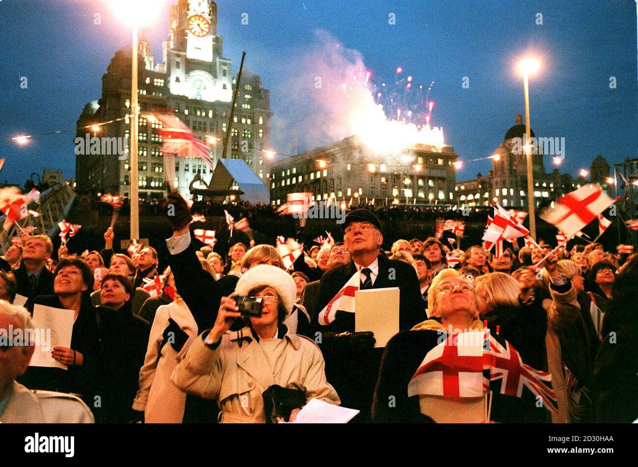 Wellwishers on the quayside cheer as the liner Caronia is ...