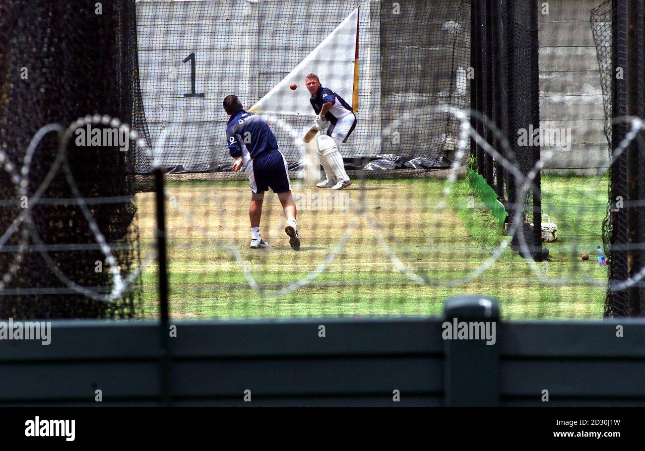 Alec stewart batting in nets hi-res stock photography and images - Alamy