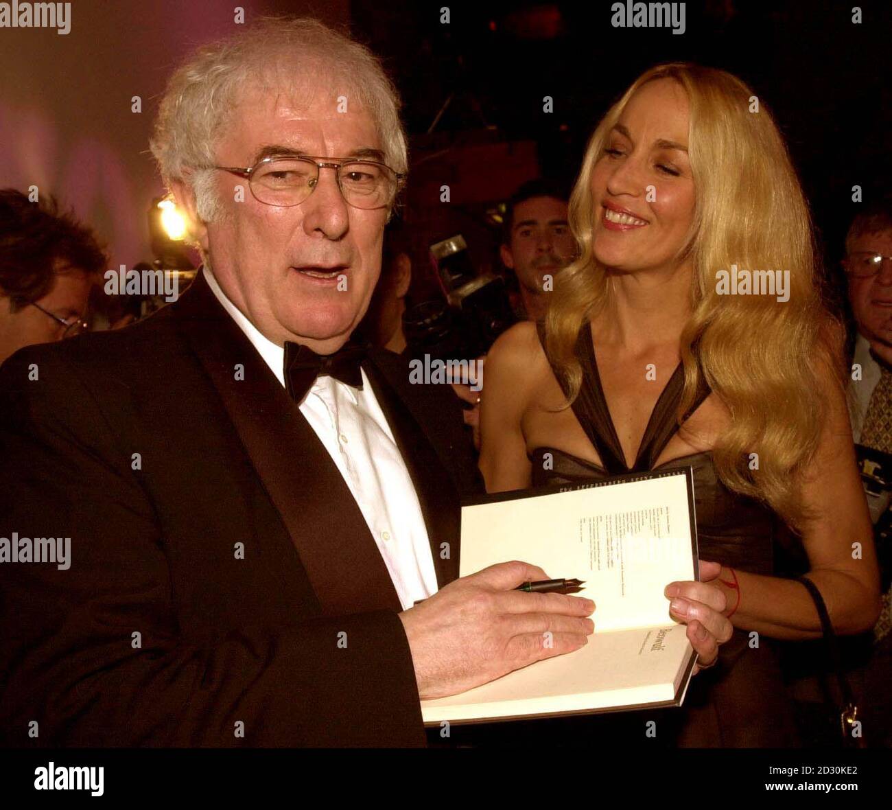 Whitbread Book Prize winner Seamus Heaney with one of the judges, Model ...