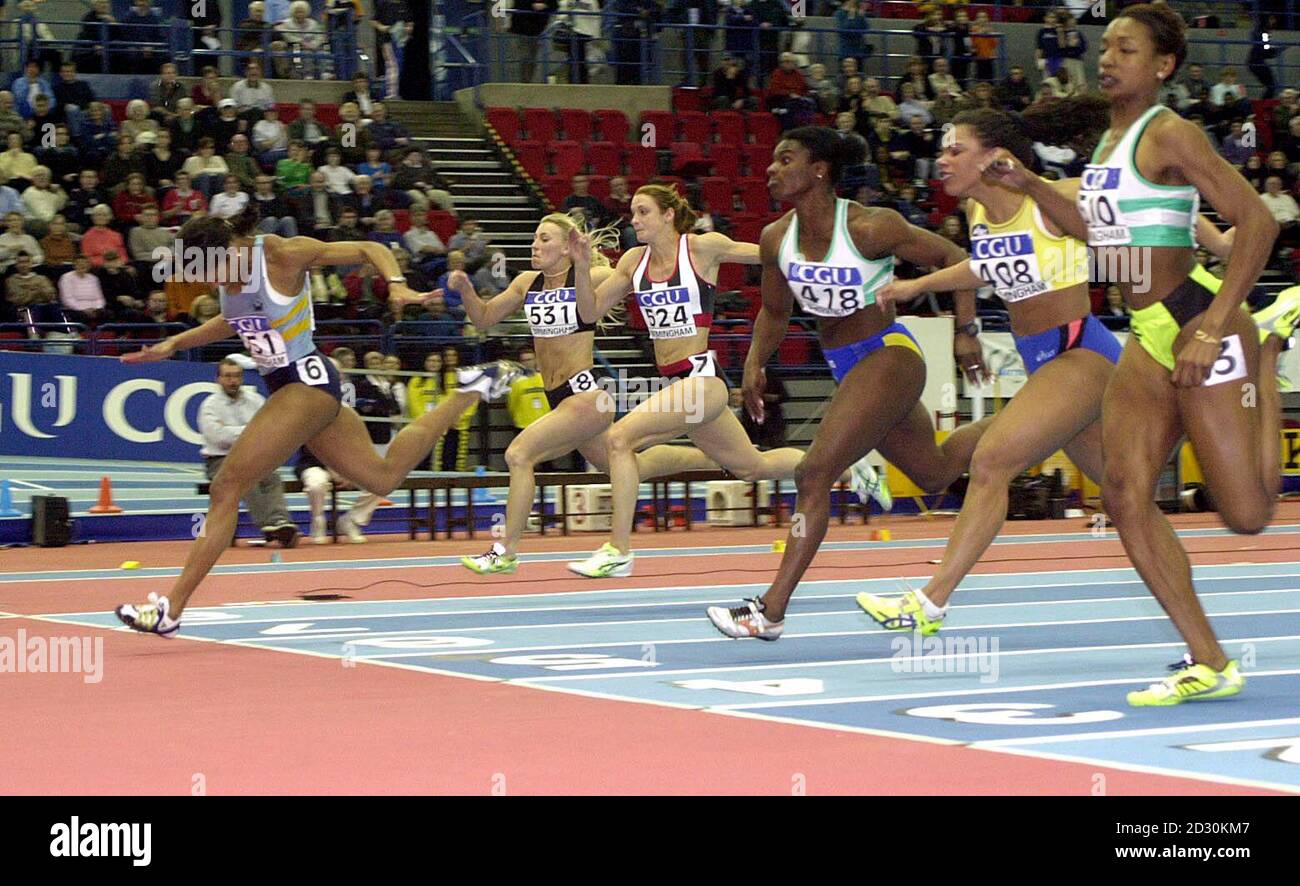 Marcia Richardson dips to win the Women's 60 metres at the AAA Indoor ...