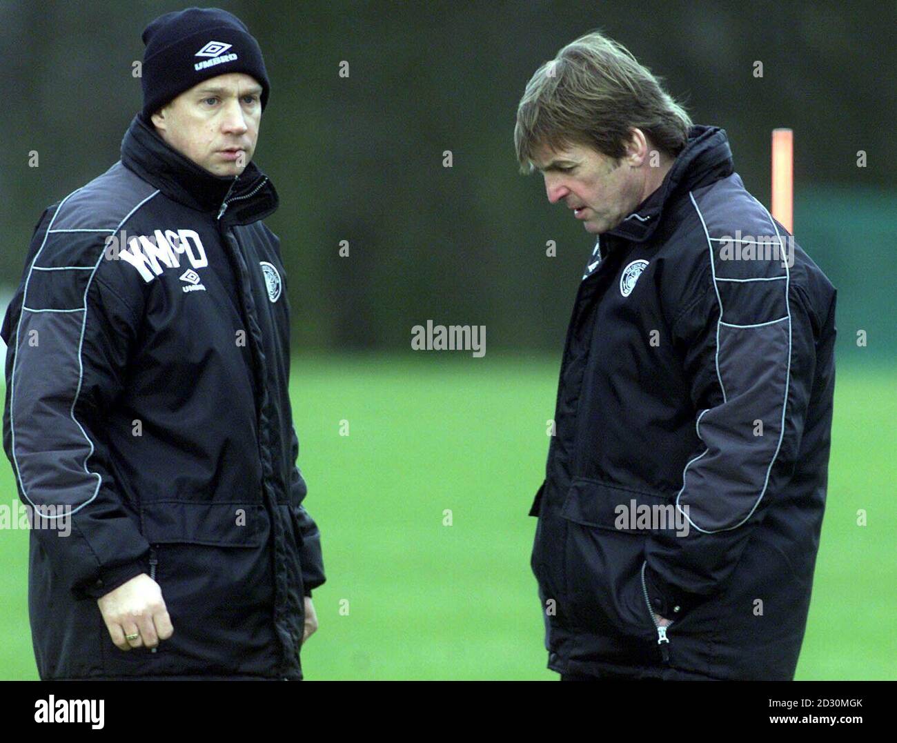 Team football 2000 hi-res stock photography and images - Alamy