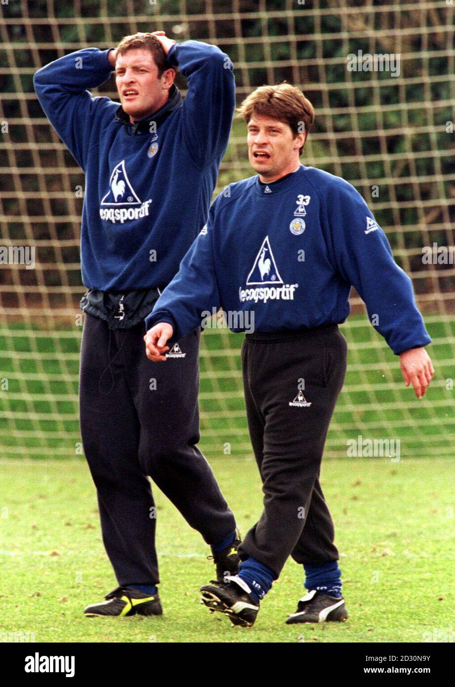 Tony cottee leicester 2000 hi-res stock photography and images - Alamy