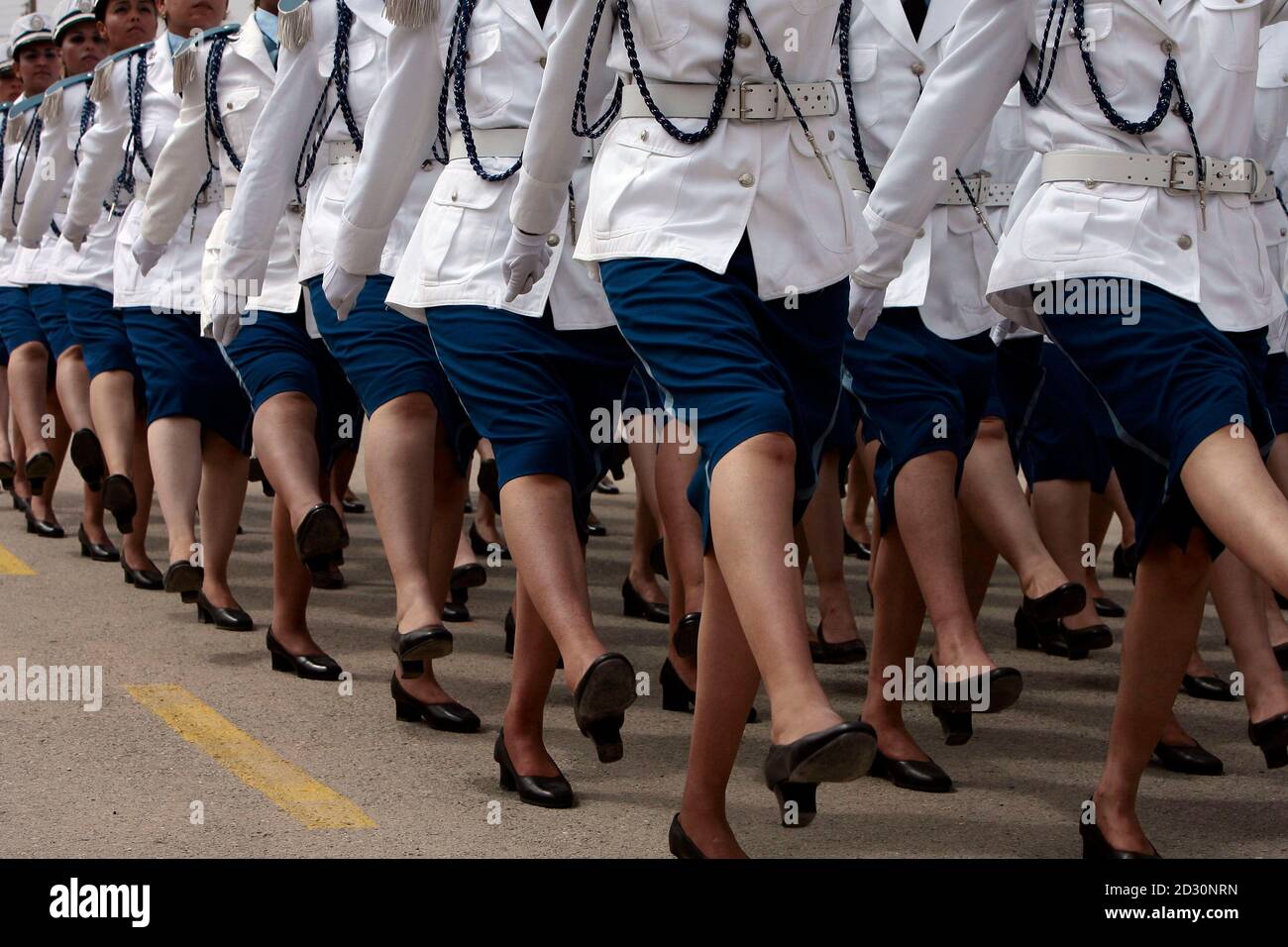 Female muslim police officers hi-res stock photography and images - Alamy