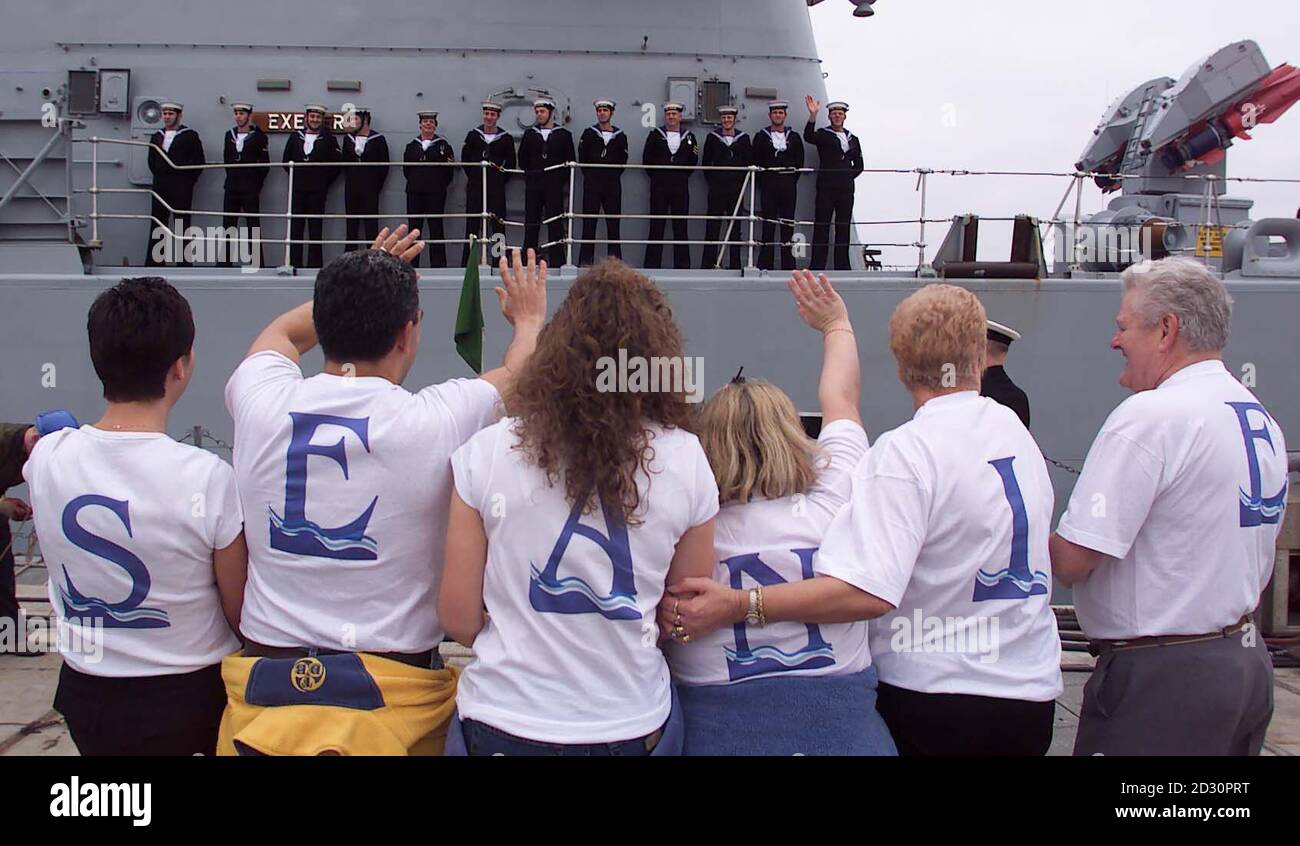 Waving navy t shirts sailors homecoming hi-res stock photography and ...