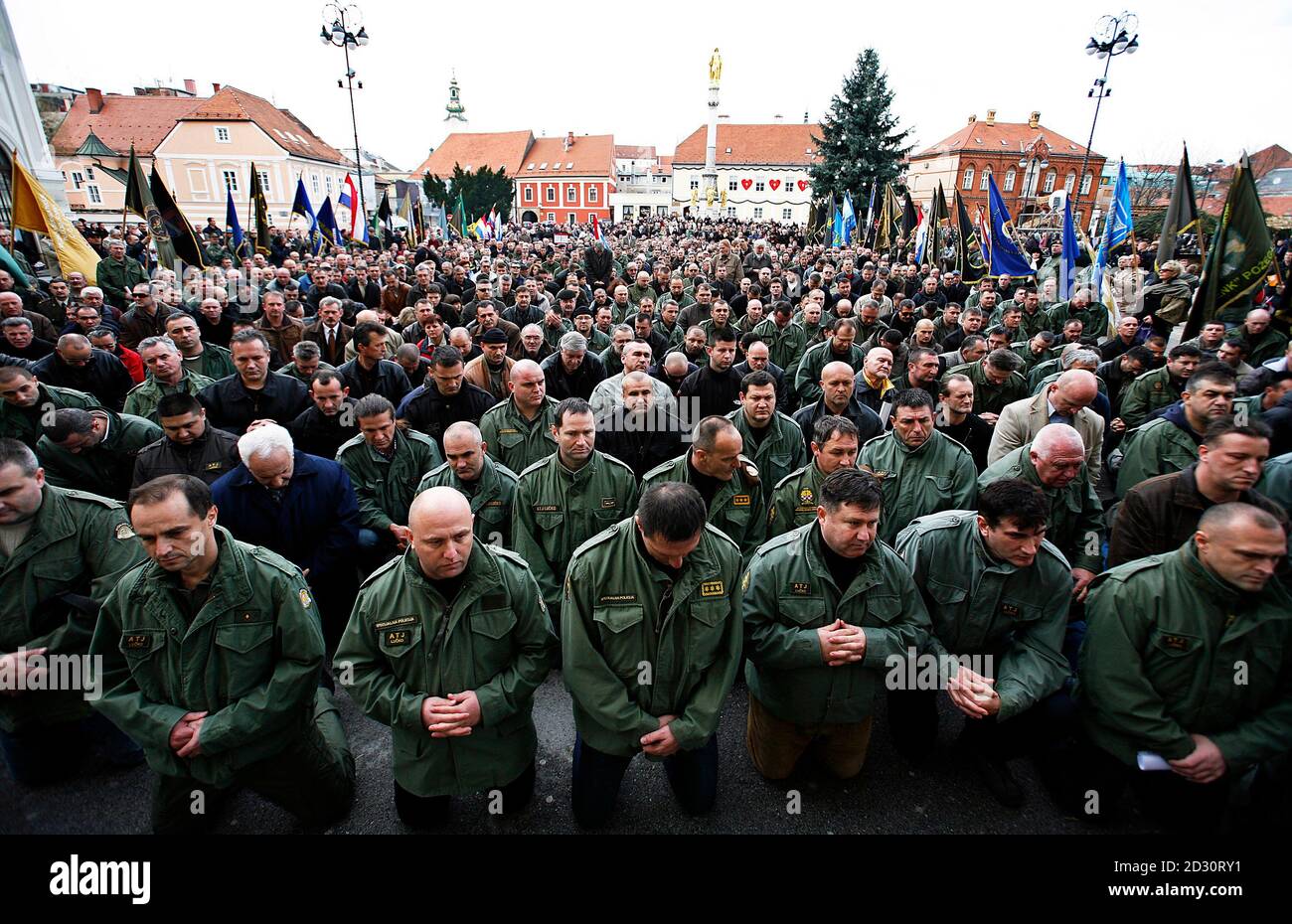 1991 1995 war hi-res stock photography and images - Alamy