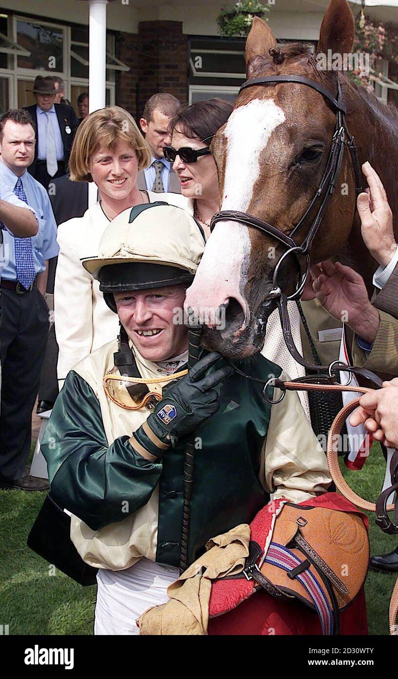 Roodee race course hi-res stock photography and images - Alamy