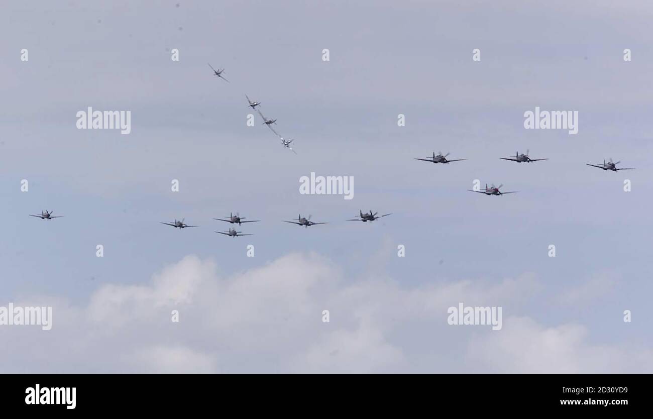 Spitfires dunkirk hi-res stock photography and images - Alamy