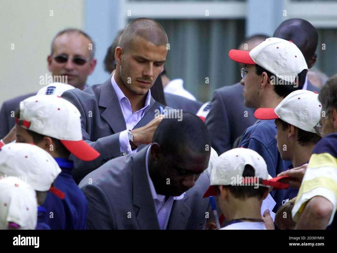 Team football belgium 2000 hi-res stock photography and images - Alamy