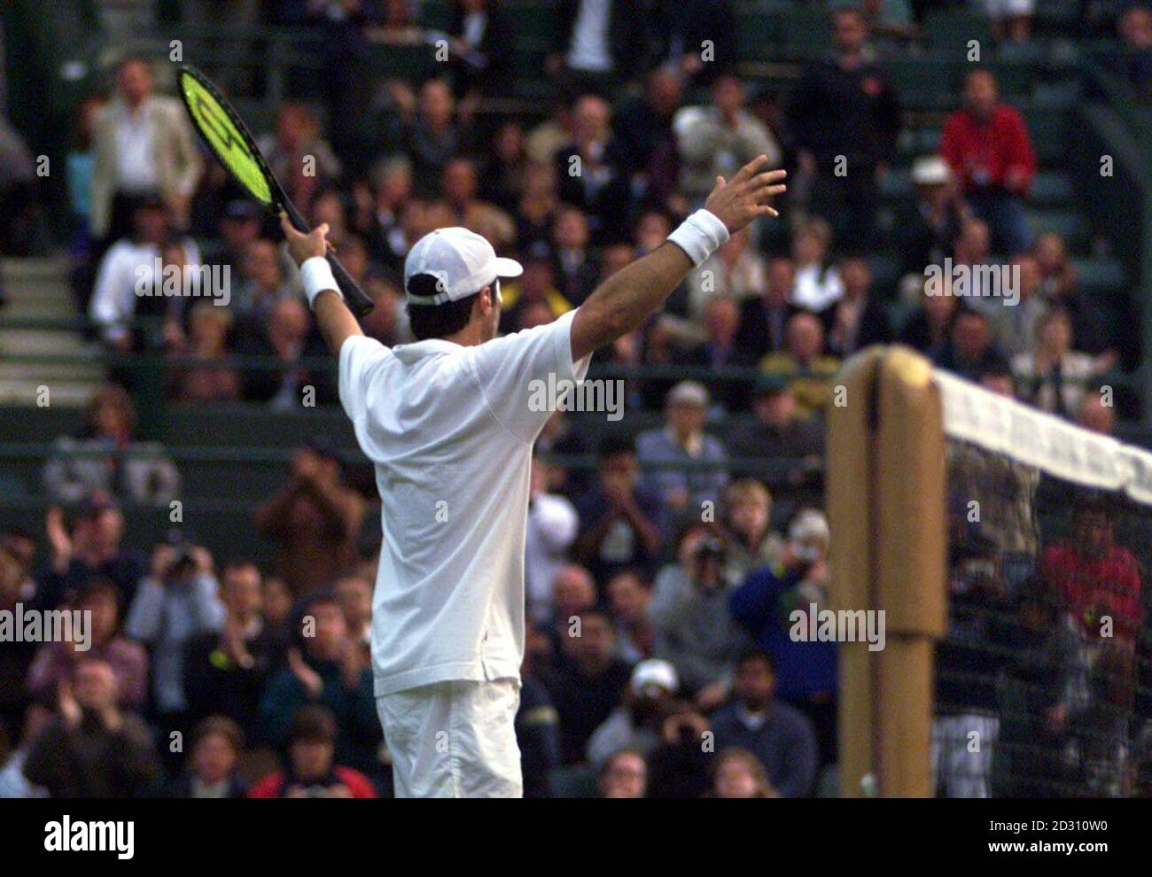 Americas vincent spadea celebrates hi-res stock photography and images ...