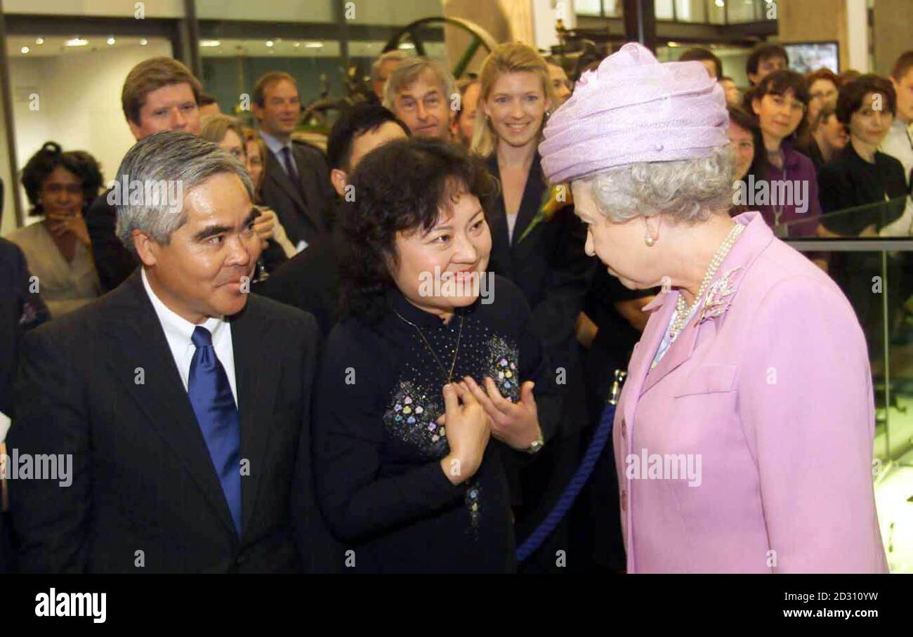 The Queen opening the new Wellcome Wing of the Science Museum and ...