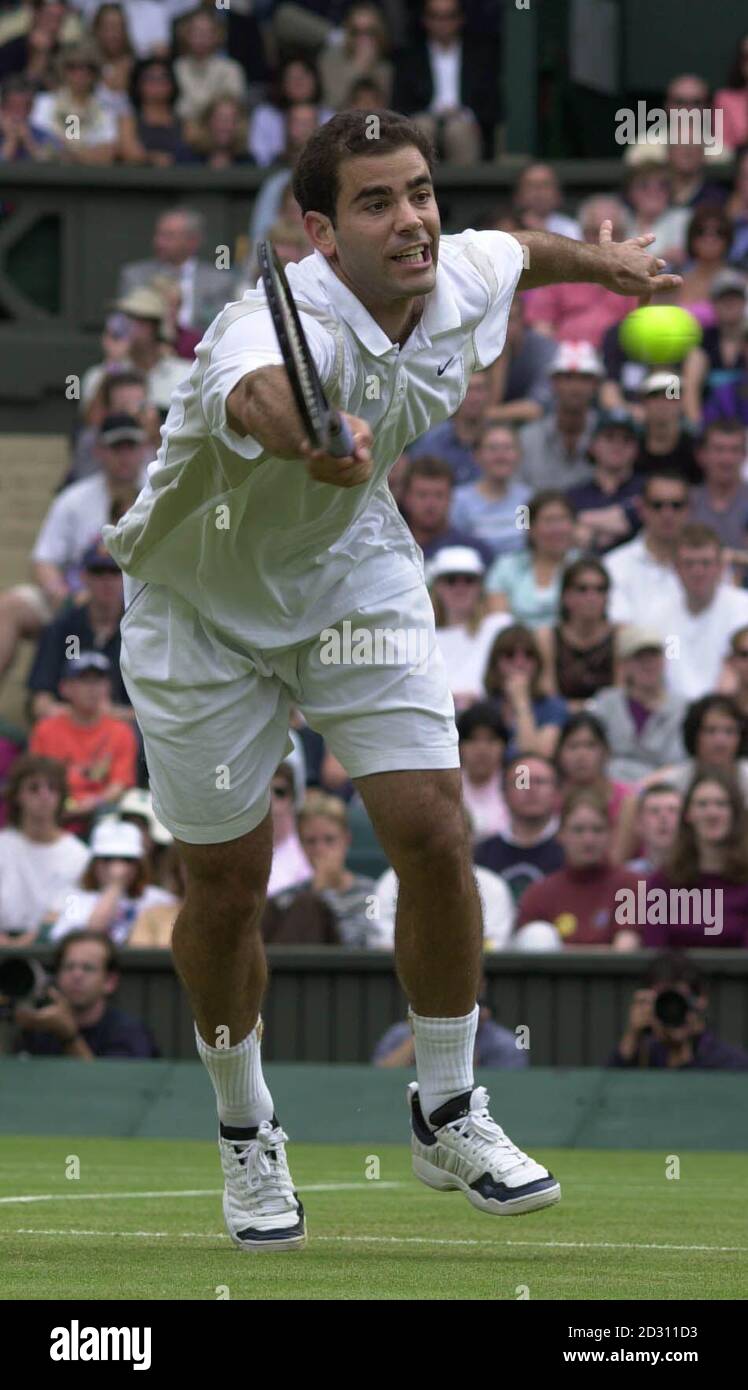 Pete sampras returns ball hi-res stock photography and images - Alamy