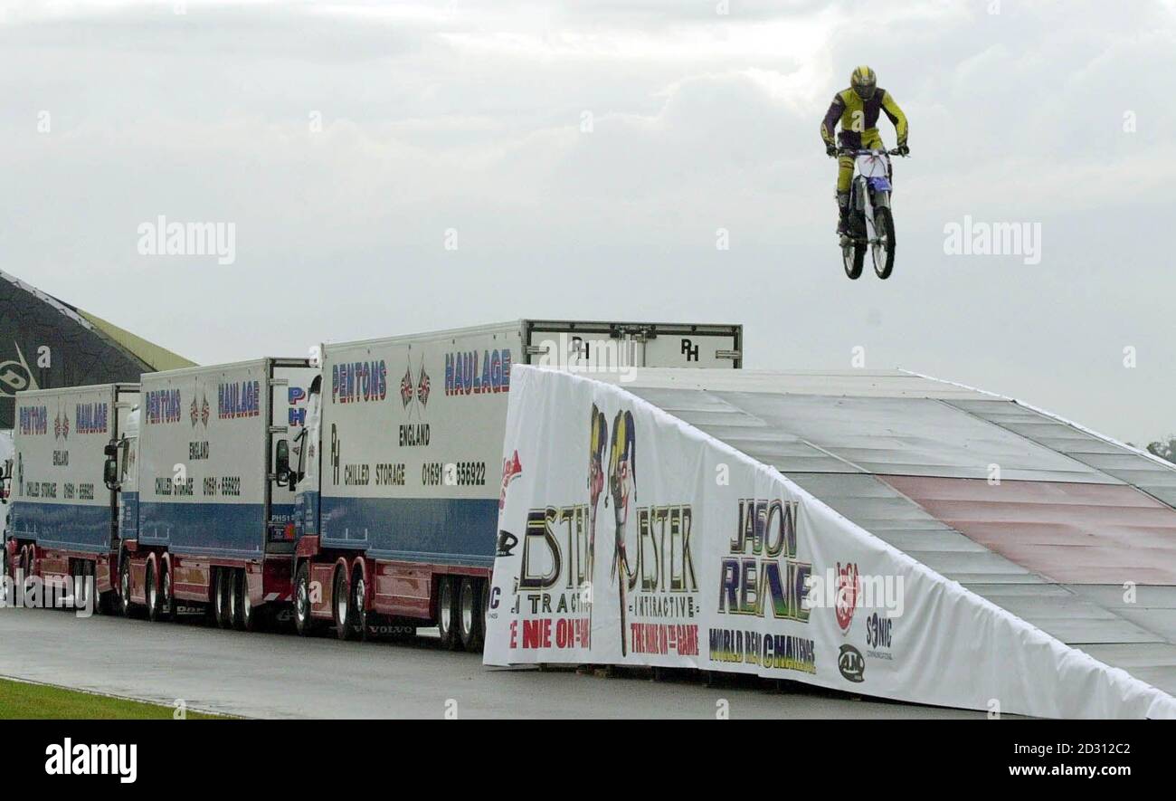Jason rennie breaks world record by jumping over three lorries hi-res ...