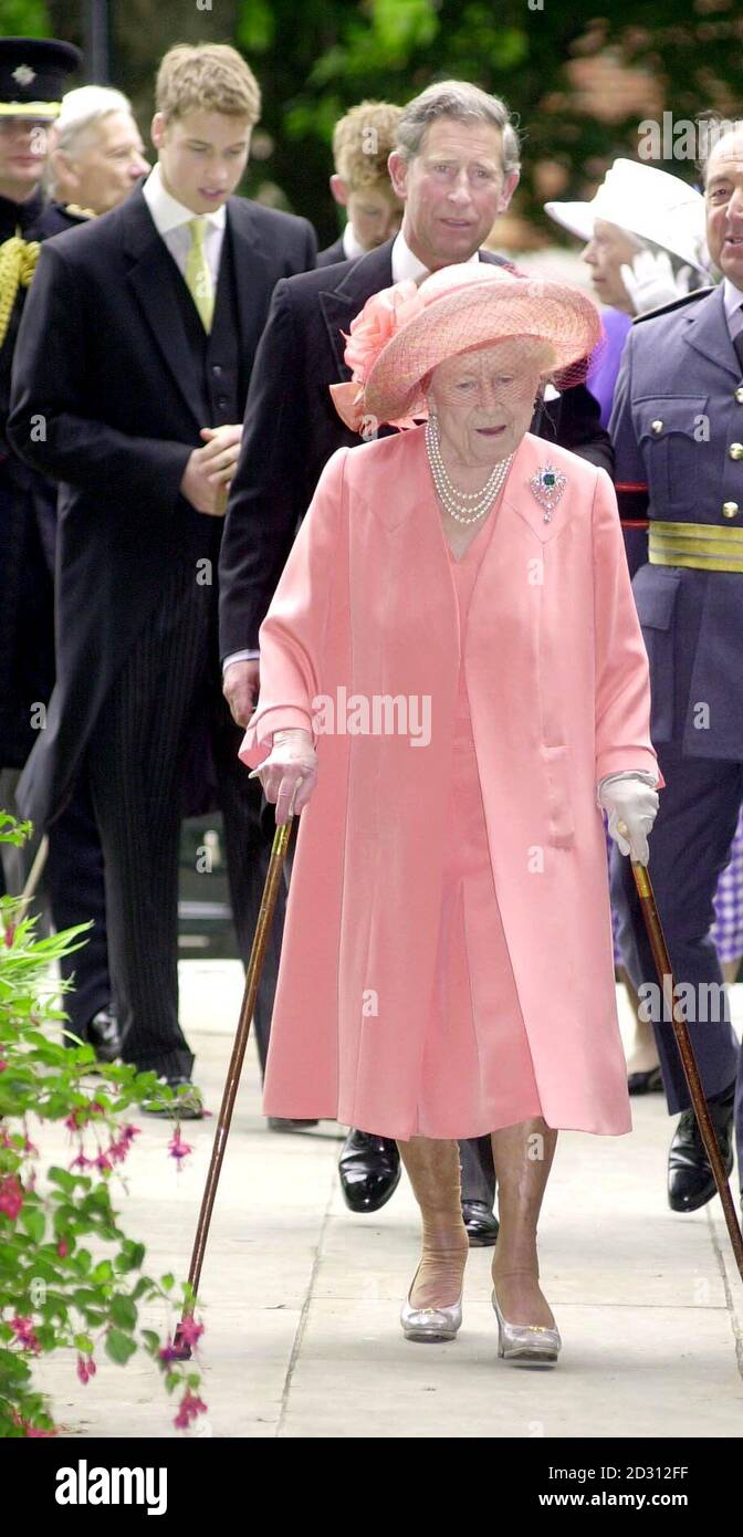 The Queen Mother arrives at St Paul's Cathedral, in London, with the ...