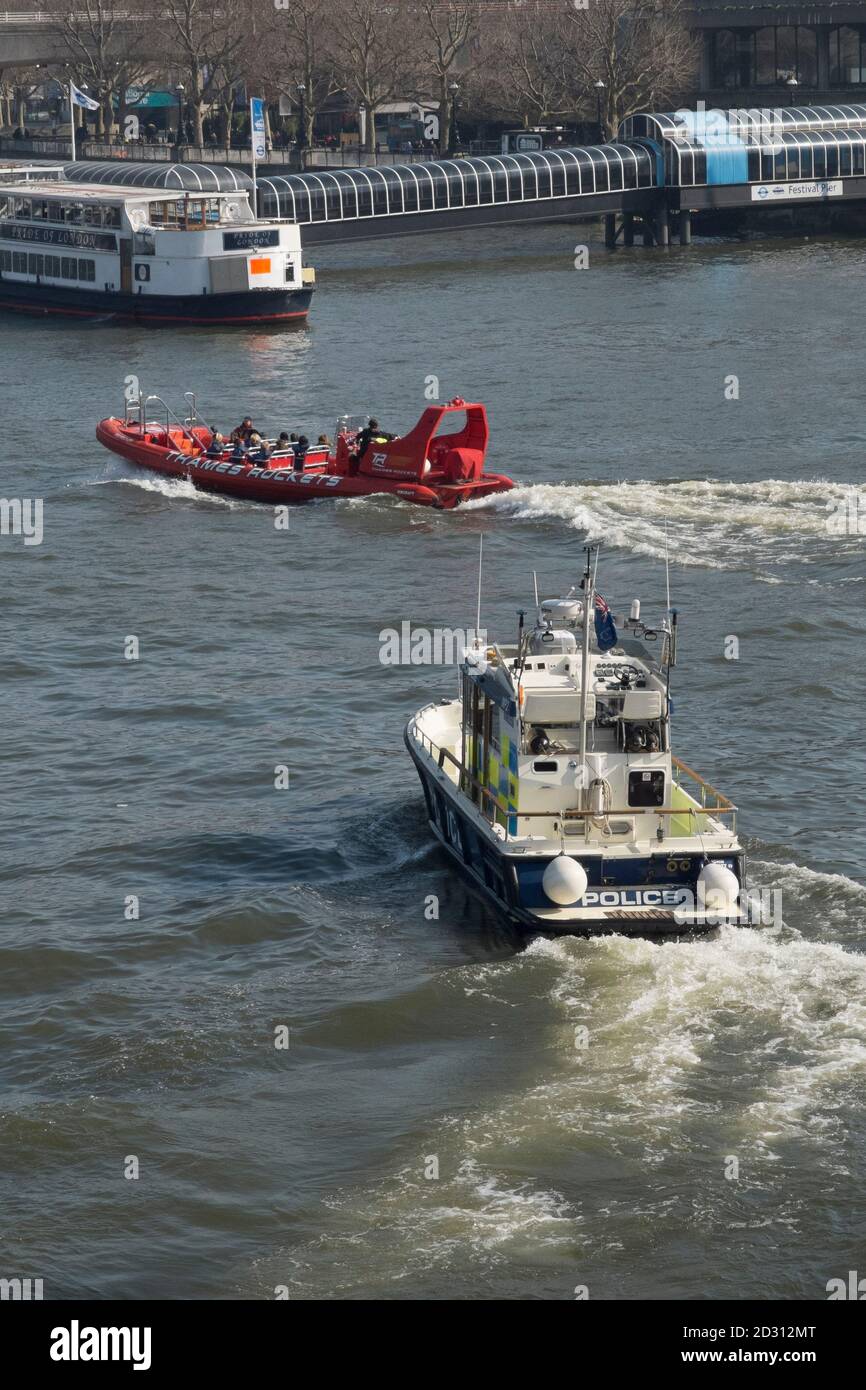 River thames police boat hi-res stock photography and images - Alamy
