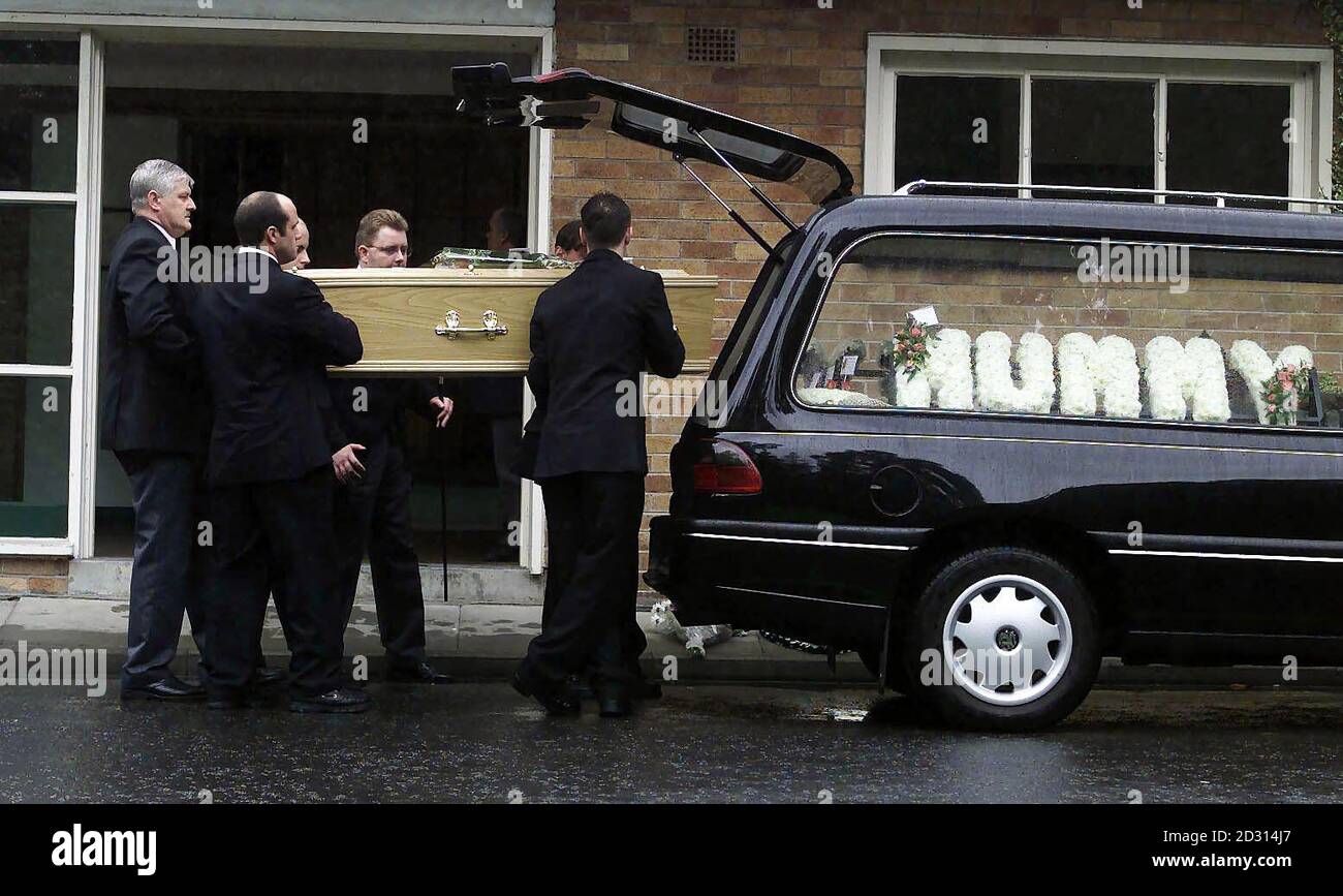 The coffin containing the body of mother-of-two Lynsey Quy, whose ...