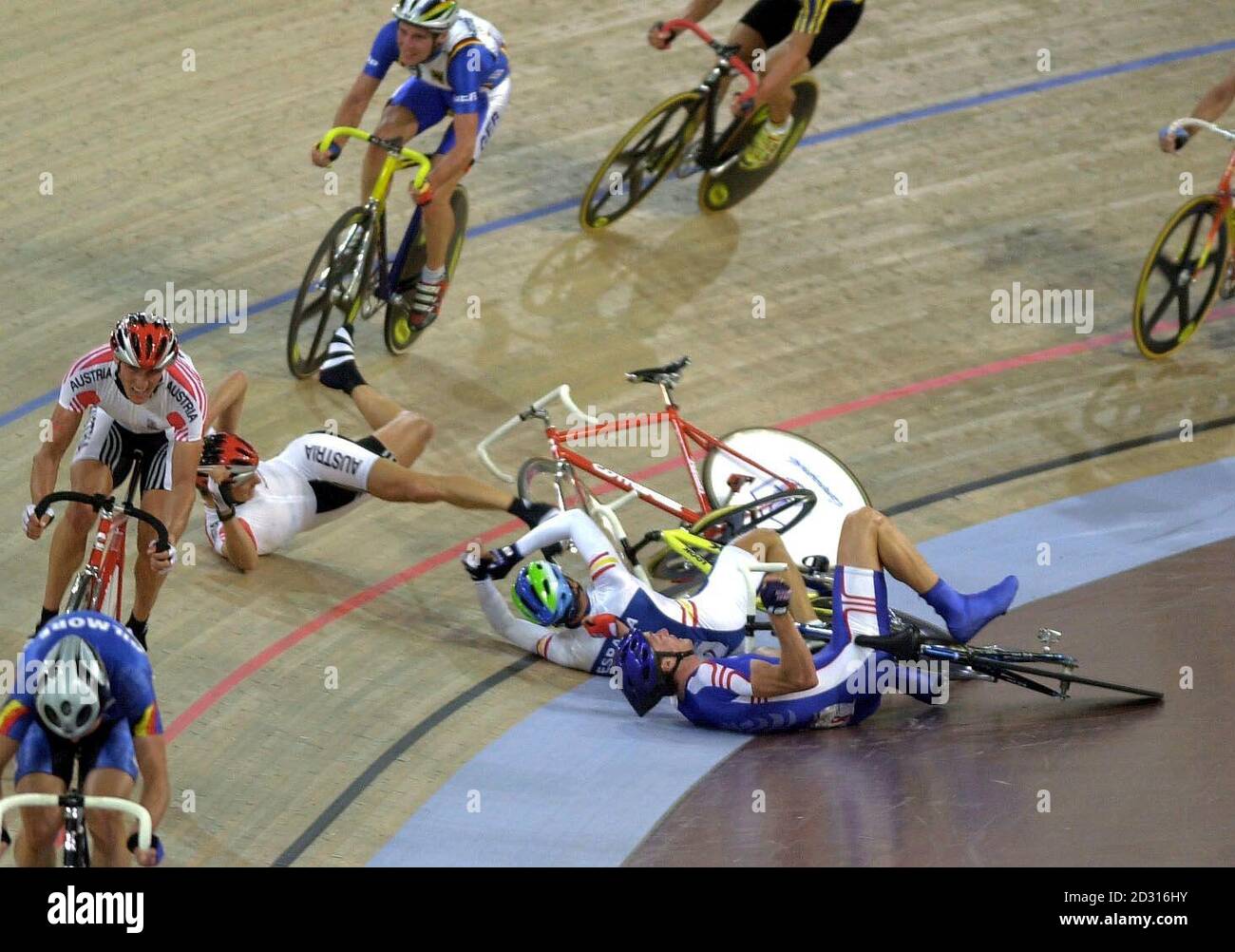 240 lap hi-res stock photography and images - Alamy