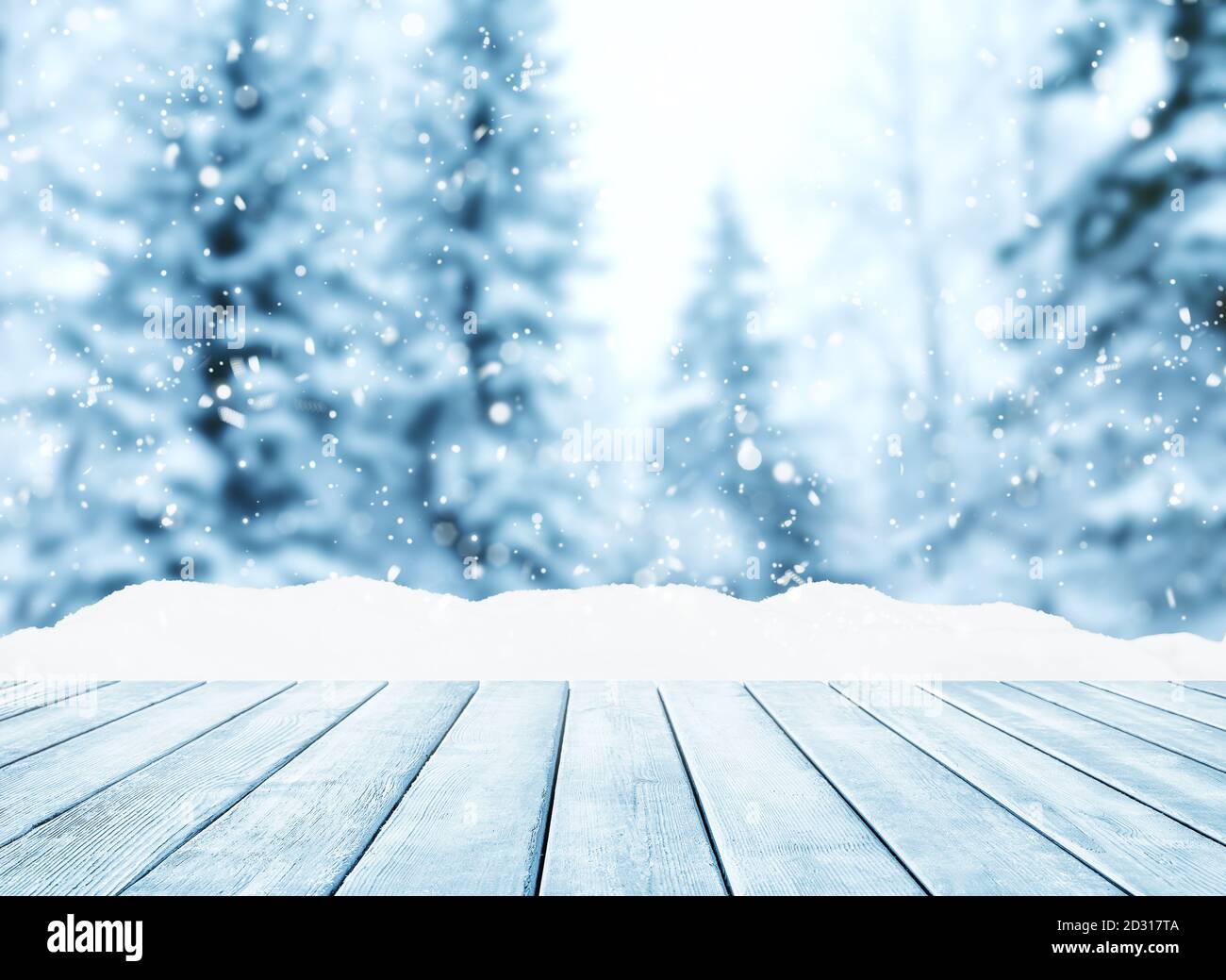 Snow table sun hi-res stock photography and images - Alamy