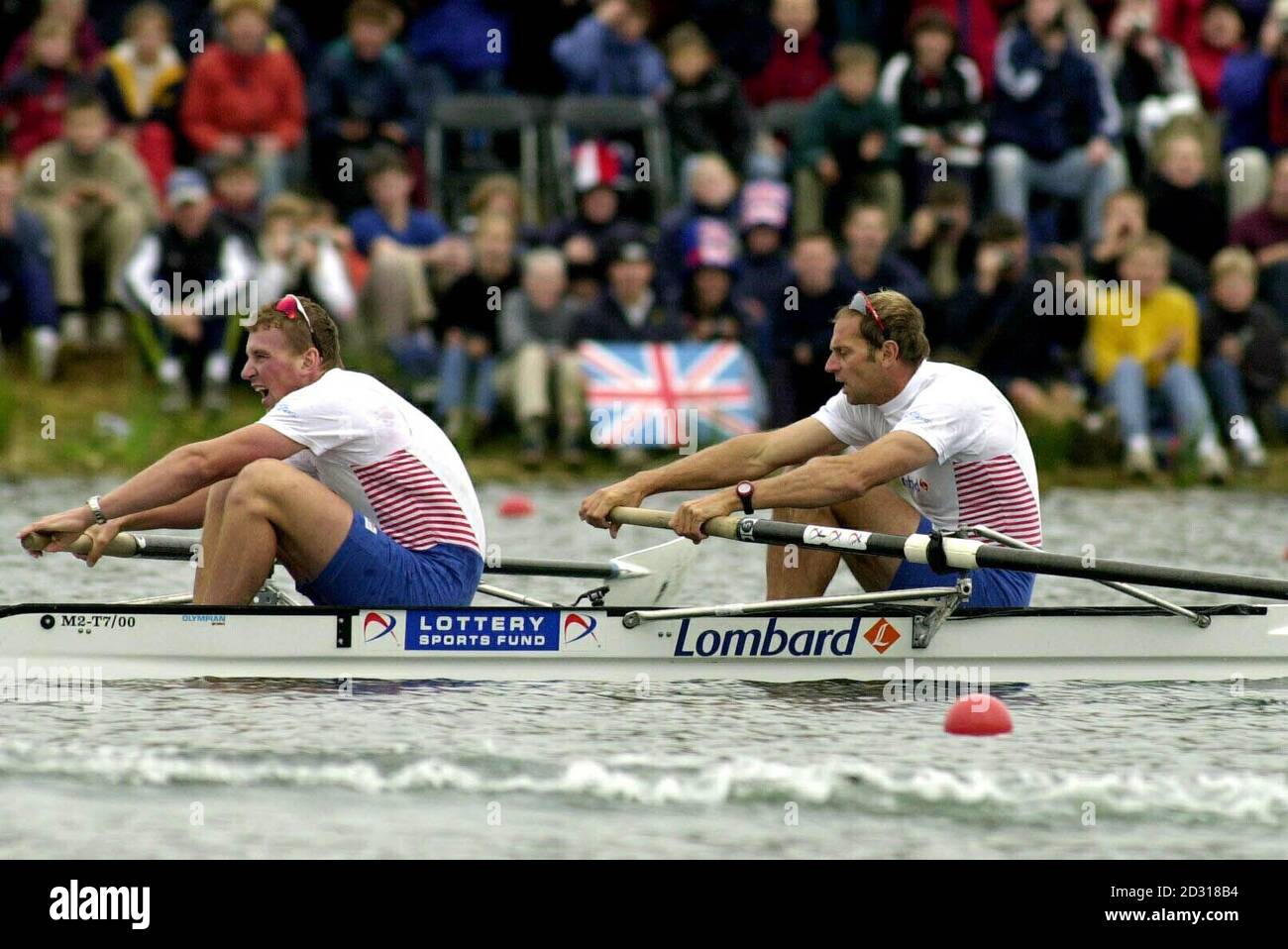 Steve Redgrave (R) and Matthew Pinsent racing in the mens pairs in the ...