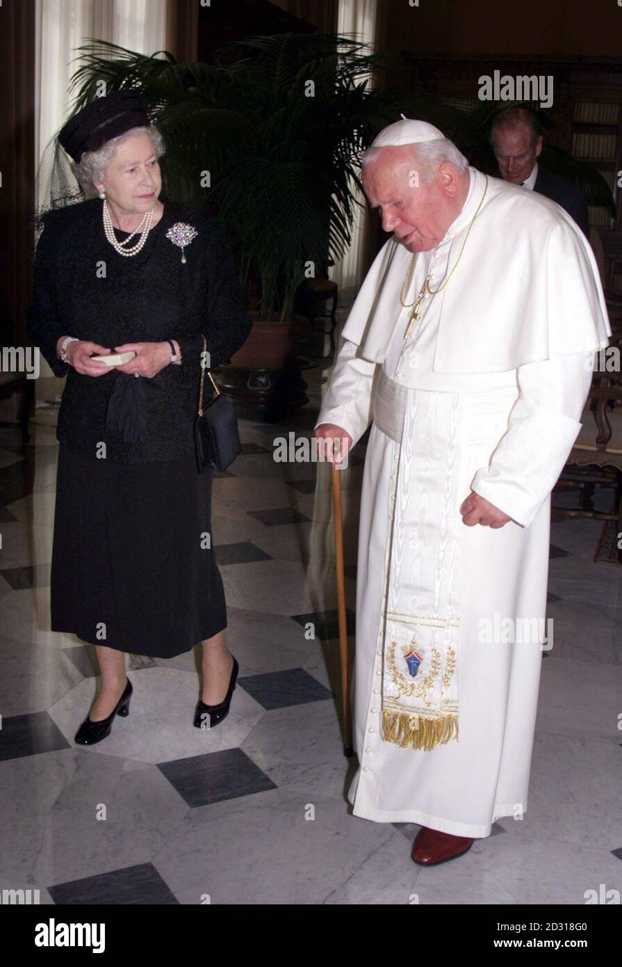 Britain's Queen Elizabeth II with Pope John Paul II during an audience ...