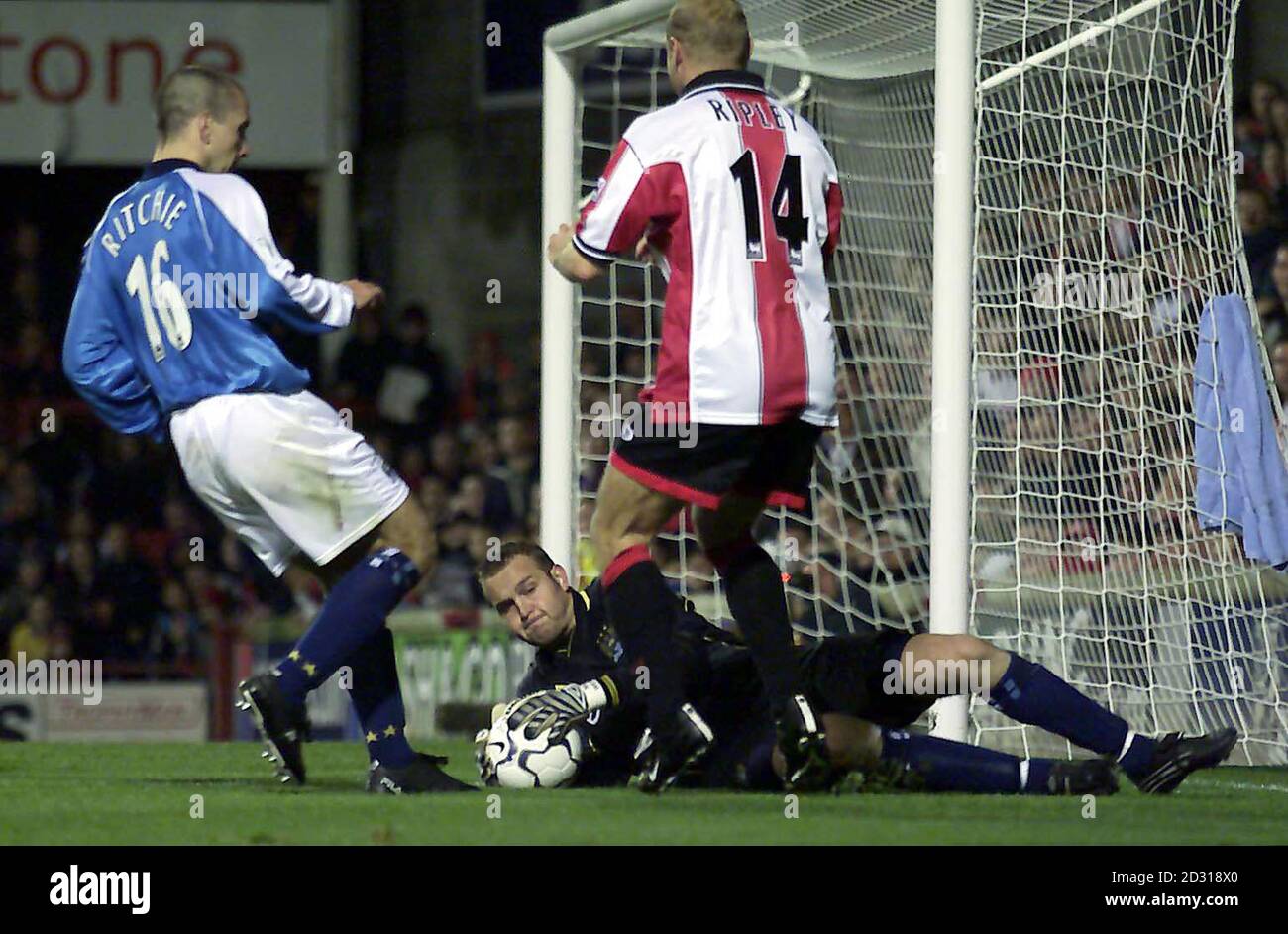 Southampton's Stuart Ripley (right), Mancester City's goalkeeper Nick ...