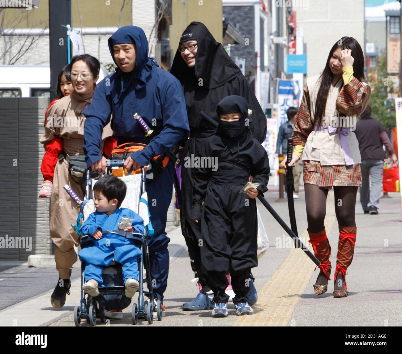 Ninja japan walk hi-res stock photography and images - Alamy