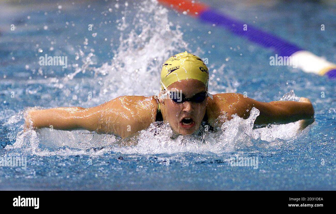 Jennifer Reilly of Australia competing in the Womens 400m Individual ...