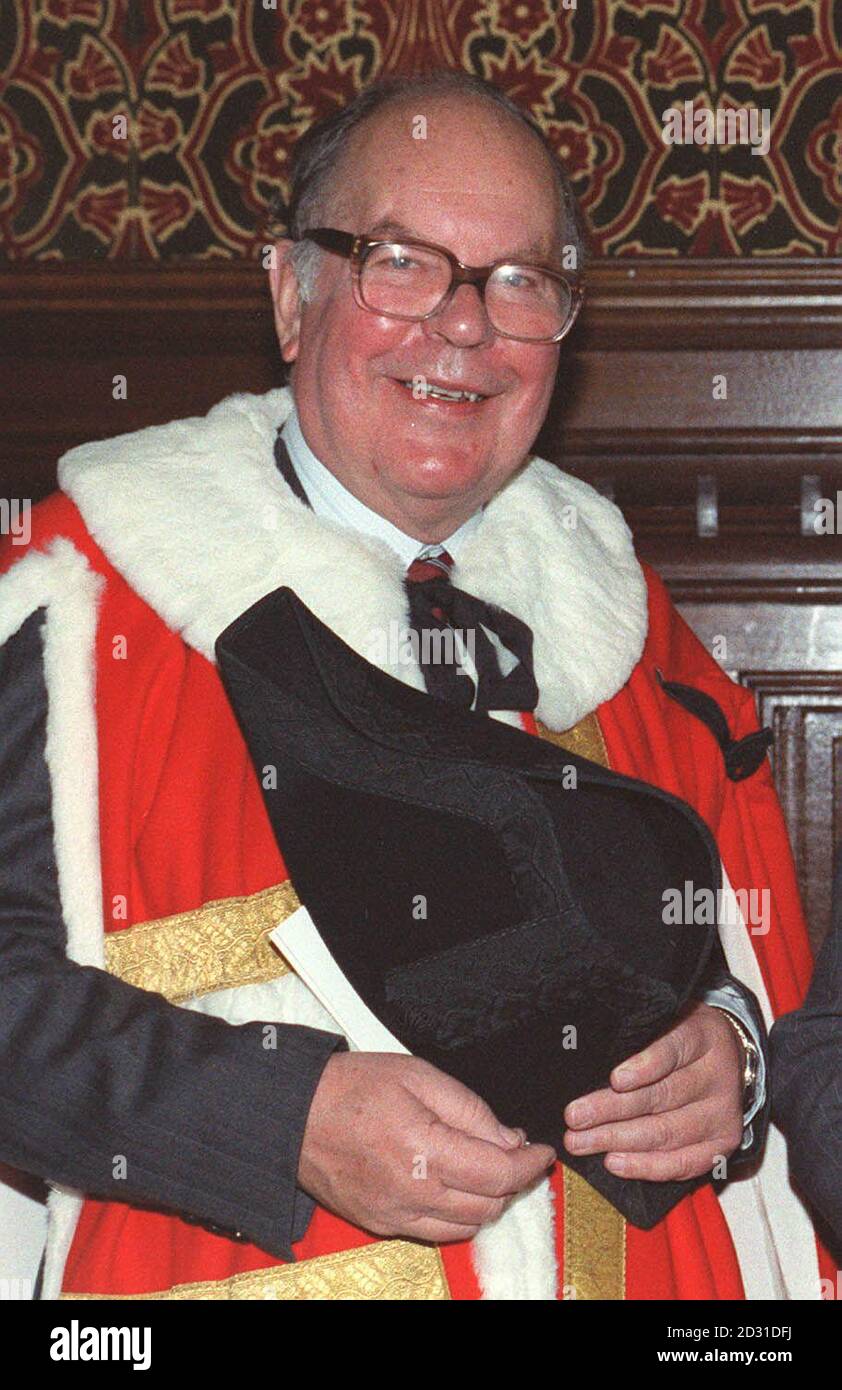 Labour mp newham hi-res stock photography and images - Alamy