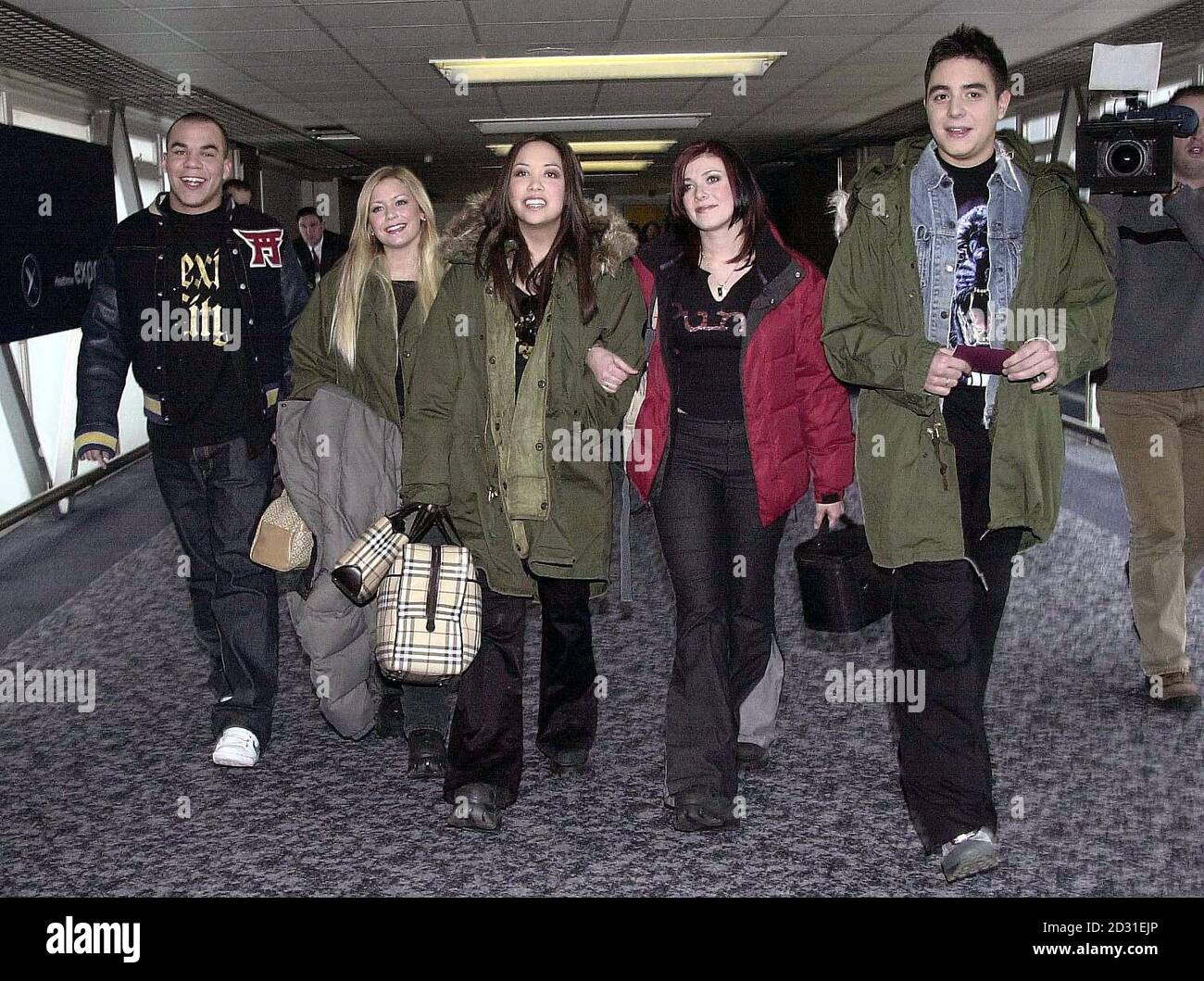 Noel sullivan and suzanne shaw hi-res stock photography and images - Alamy