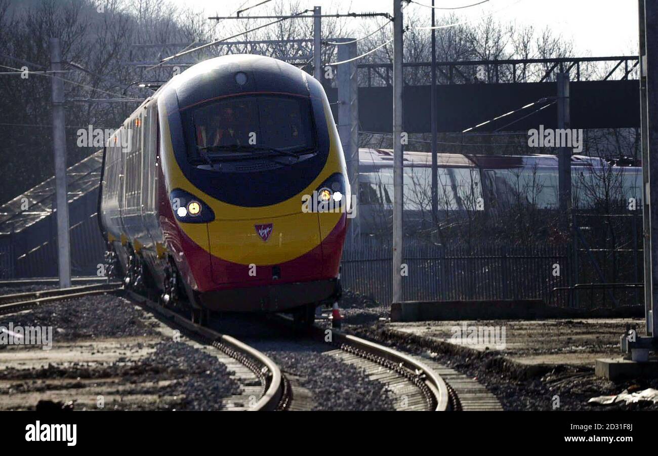 Train London To Manchester High Resolution Stock Photography and Images ...