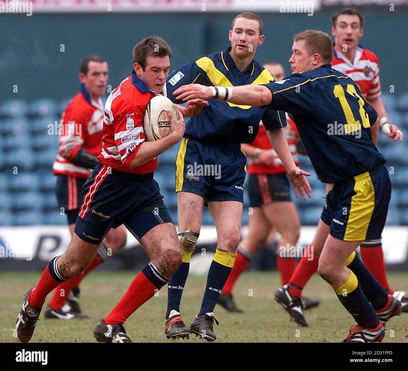 Oldham's Neil Roden (left) heads towards Gateshead's Mathew Roberts ...