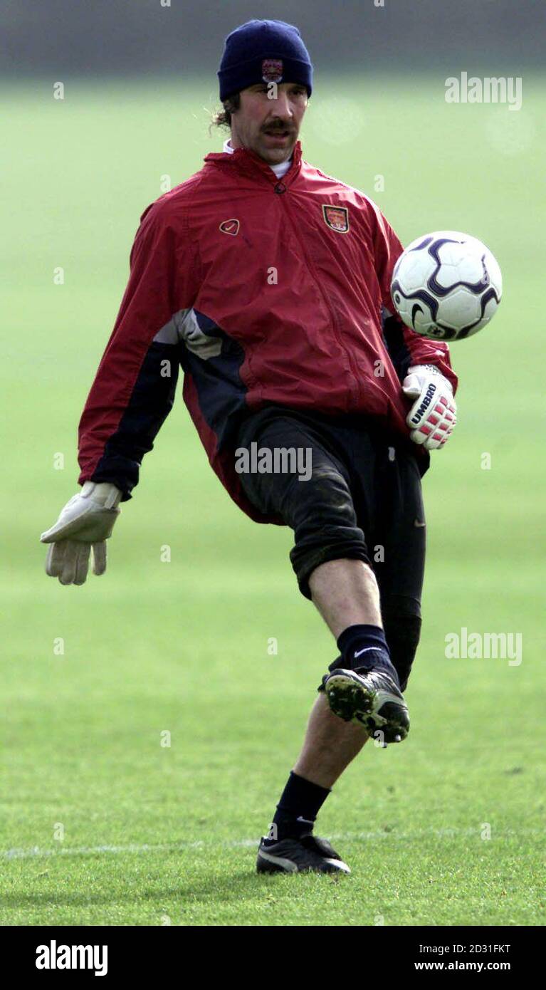 David seaman takes part hi-res stock photography and images - Alamy