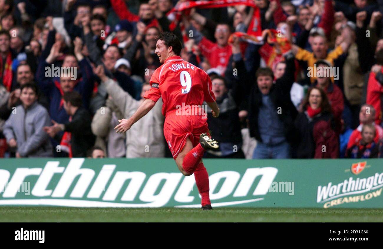 Sport football celebrating robbie fowler hi-res stock photography and ...